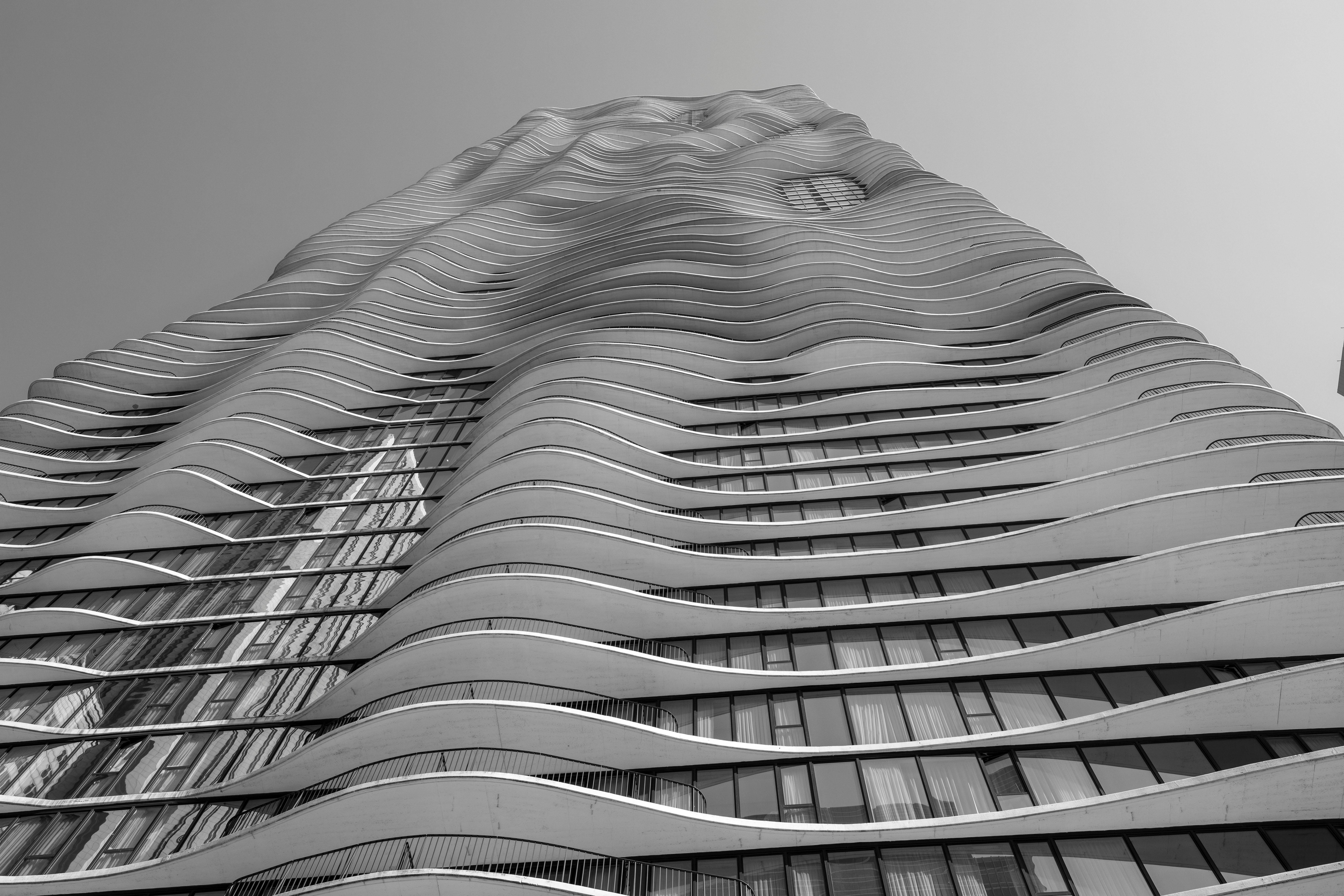 Low Angle Shot of a Building · Free Stock Photo