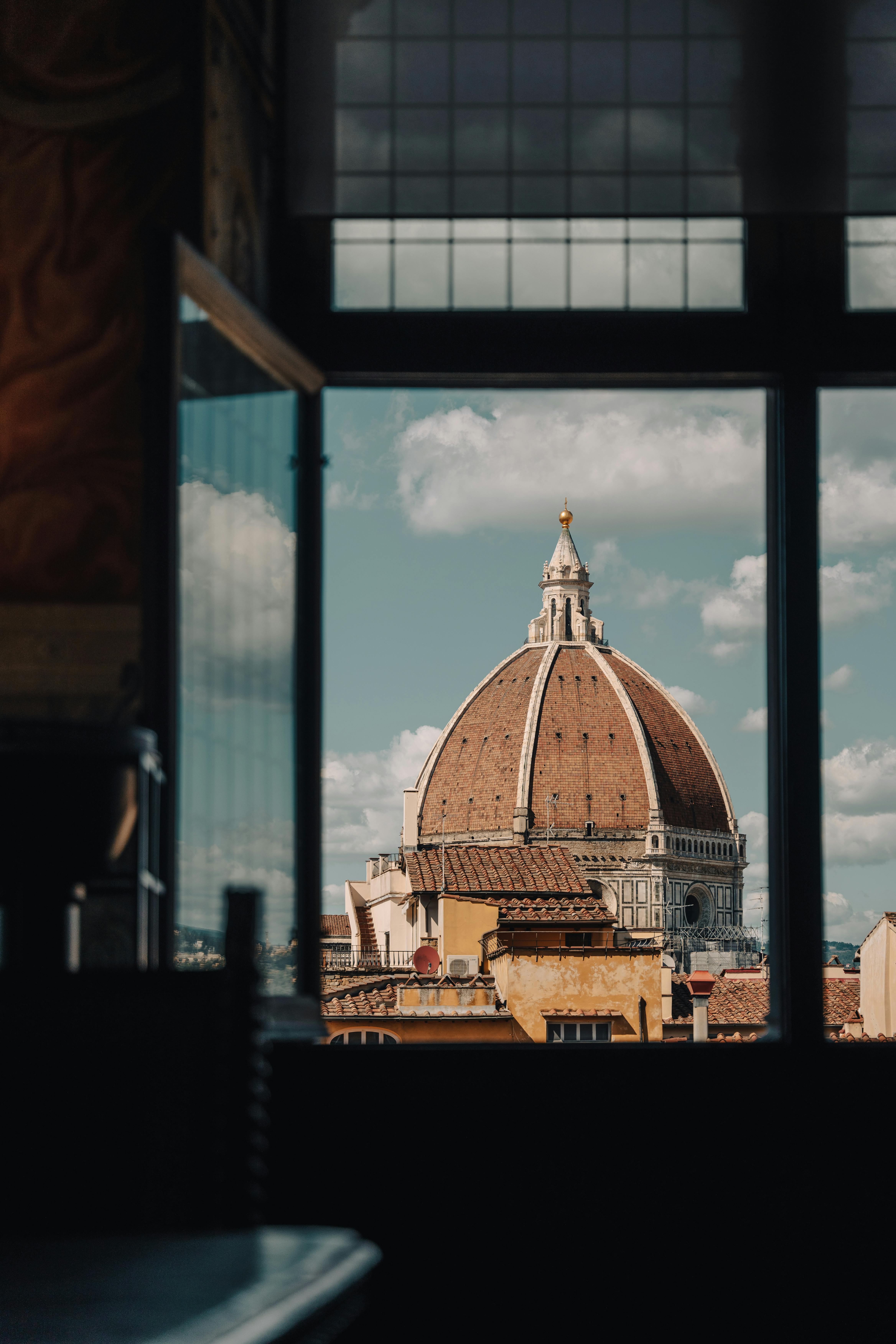 Famous Frame Photos, Download The BEST Free Famous Frame Stock Photos ...