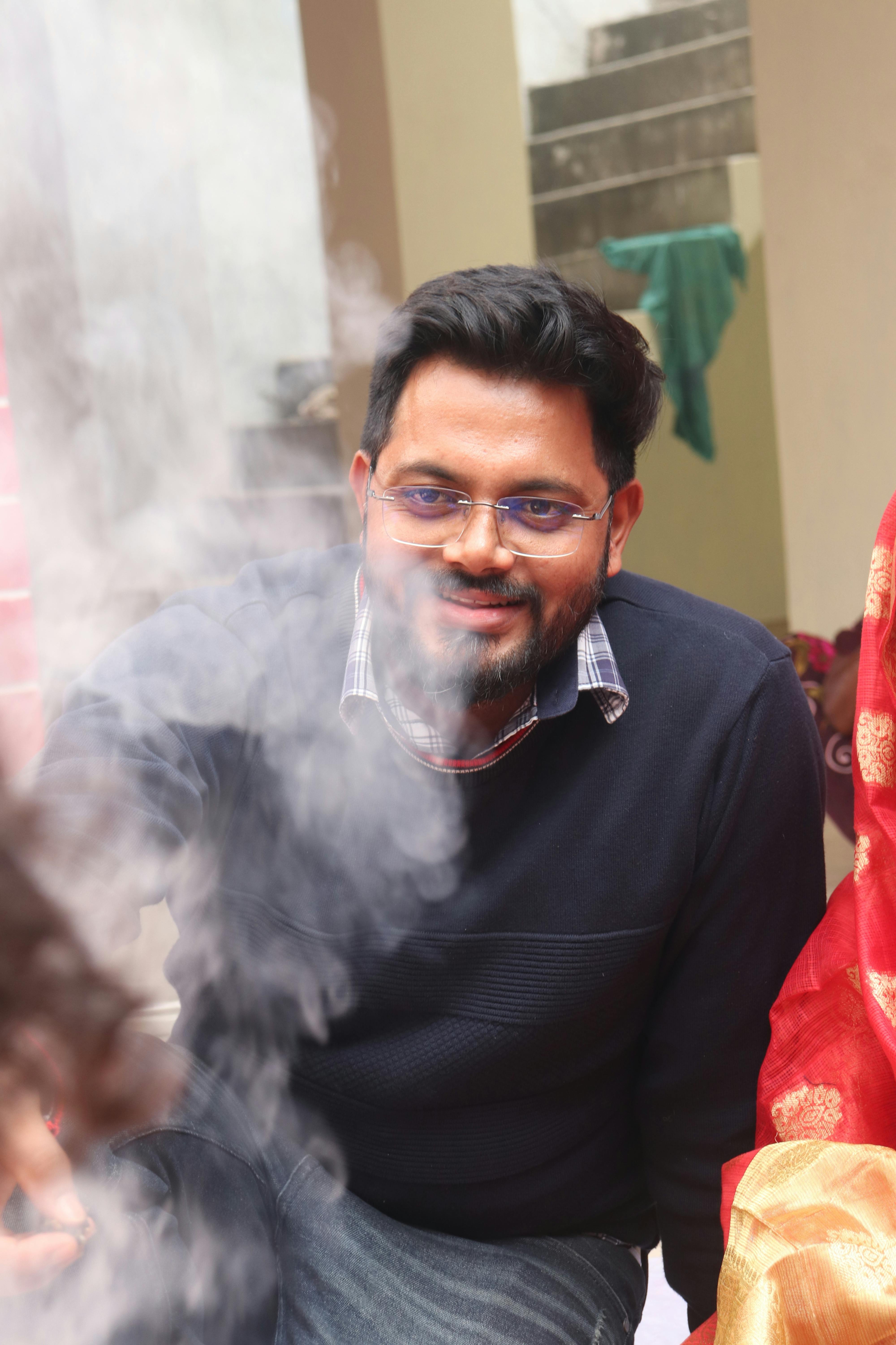 Shailesh Mishra - 写真