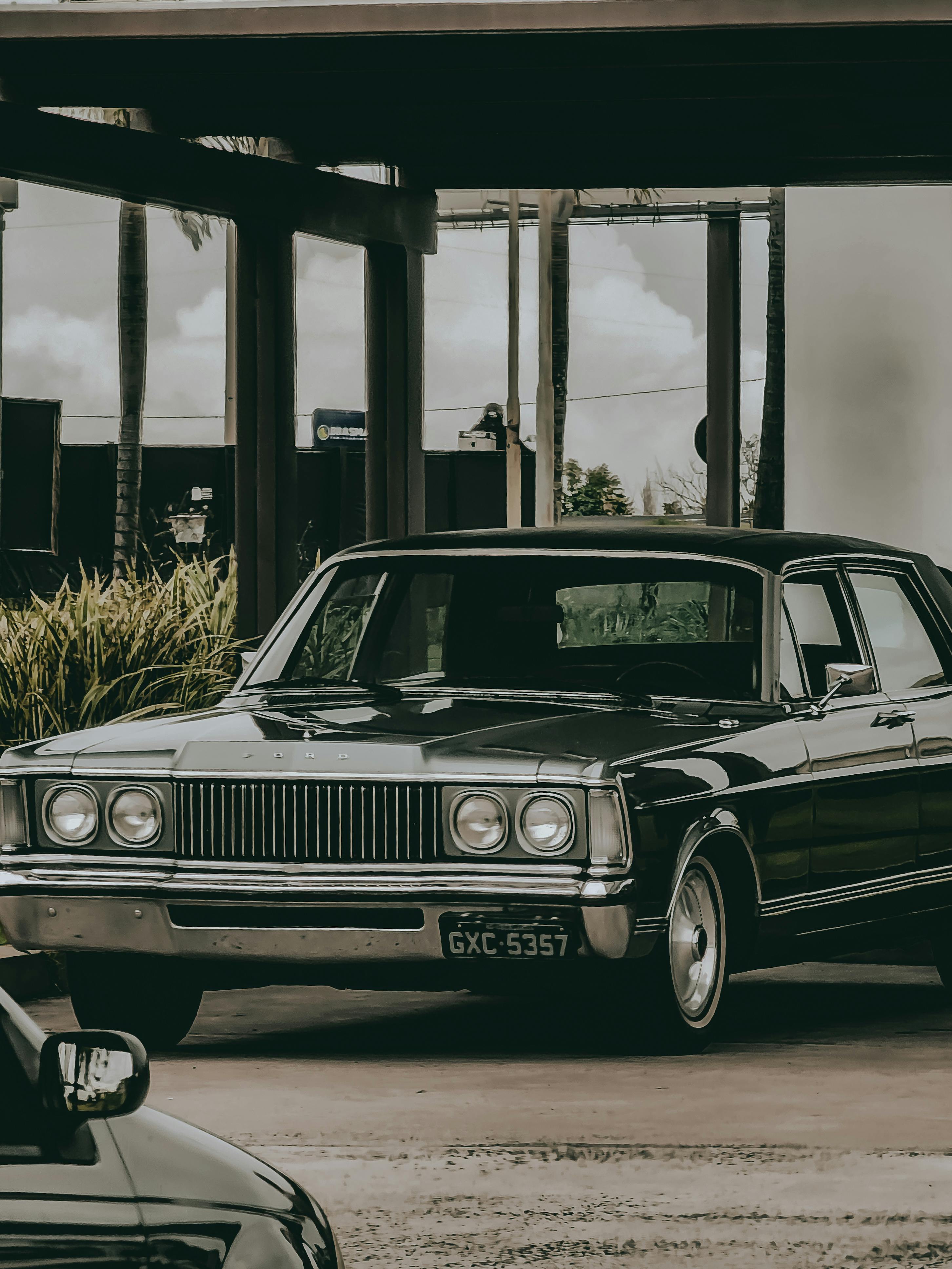 Black Car Parked on the Street · Free Stock Photo