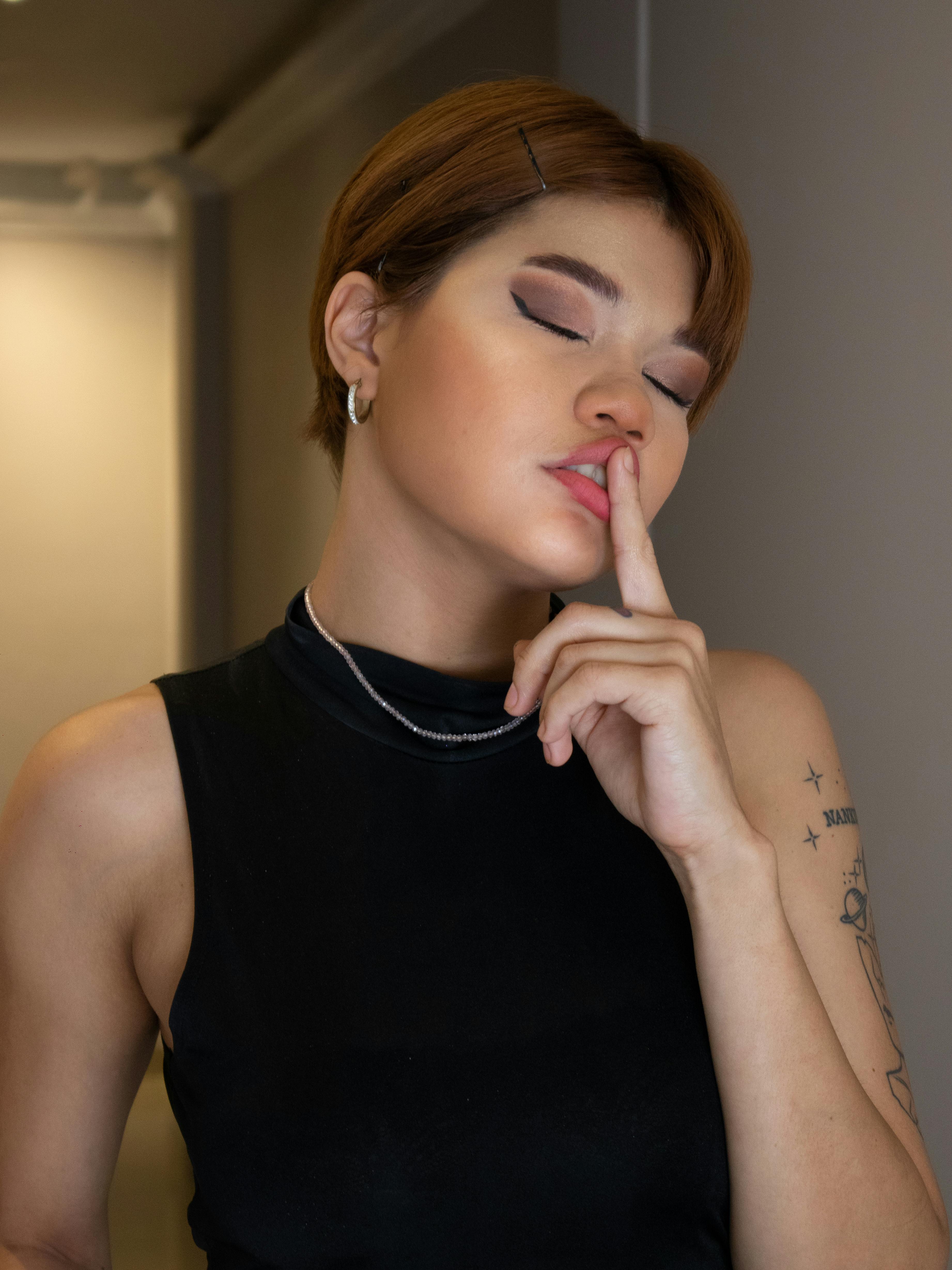 Woman Shushing Girl · Free Stock Photo