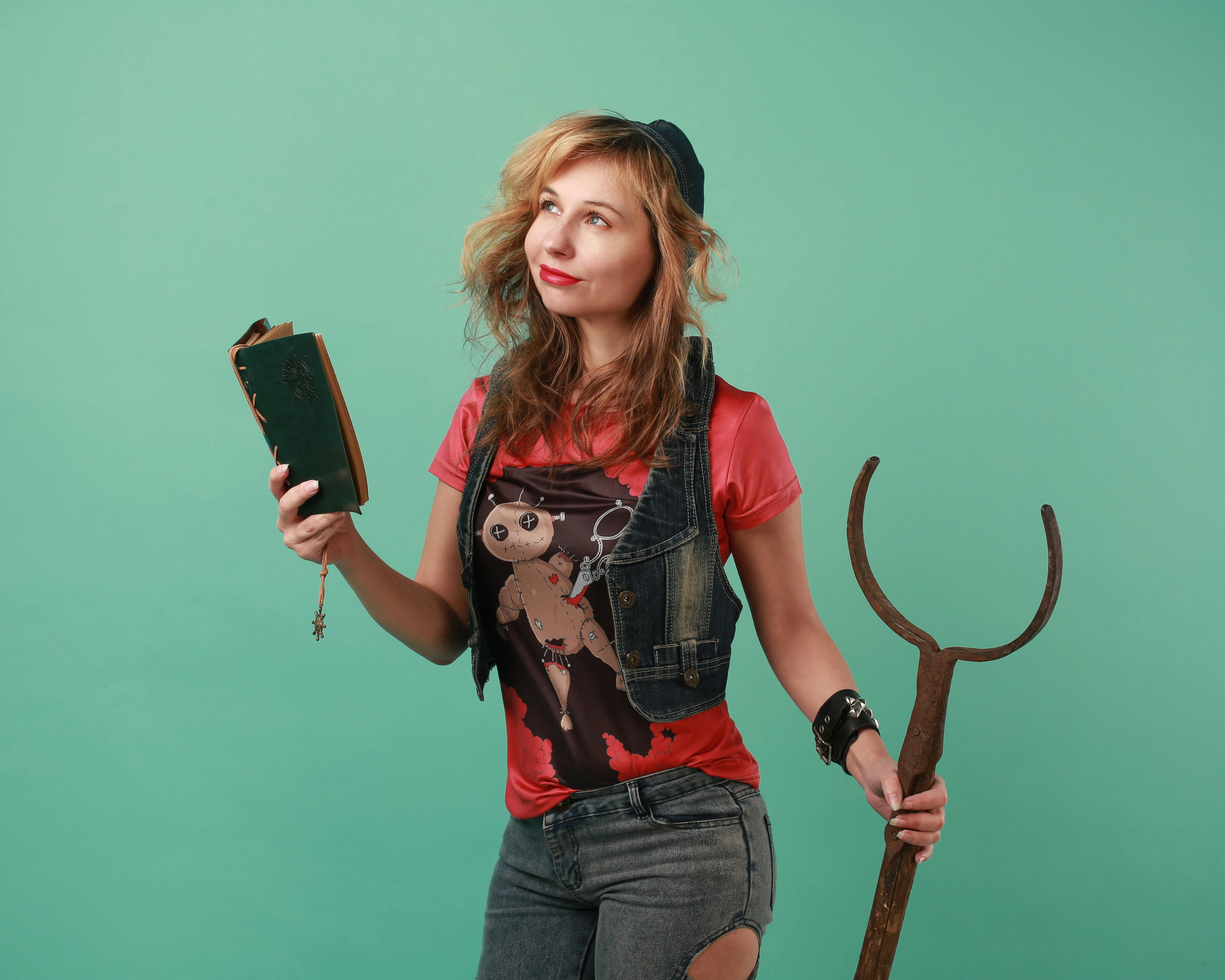 Heroi Modern Photos, Download The BEST Free Heroi Modern Stock Photos ...