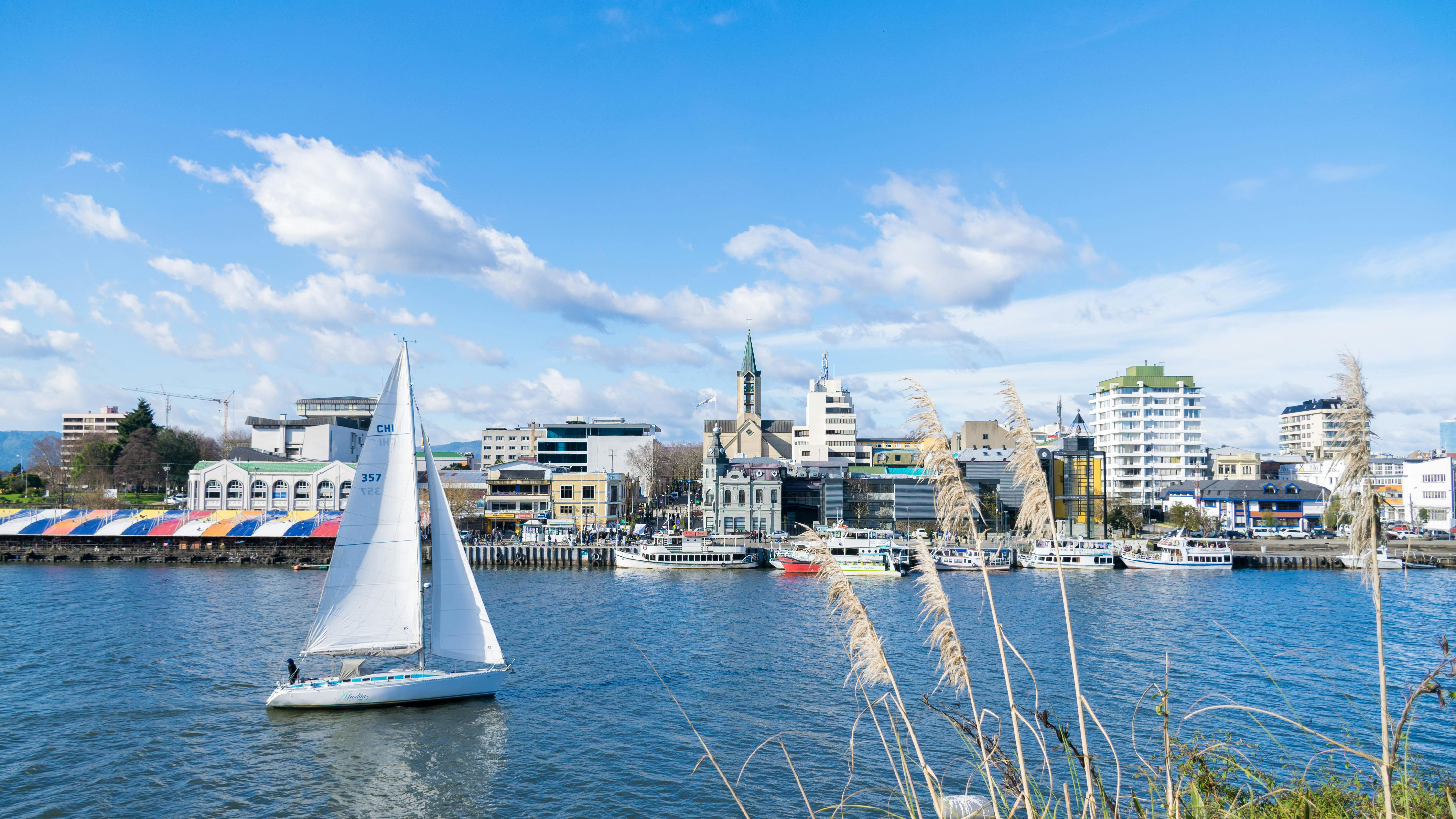 Sailboat on River in Valdivia in Chile · Free Stock Photo