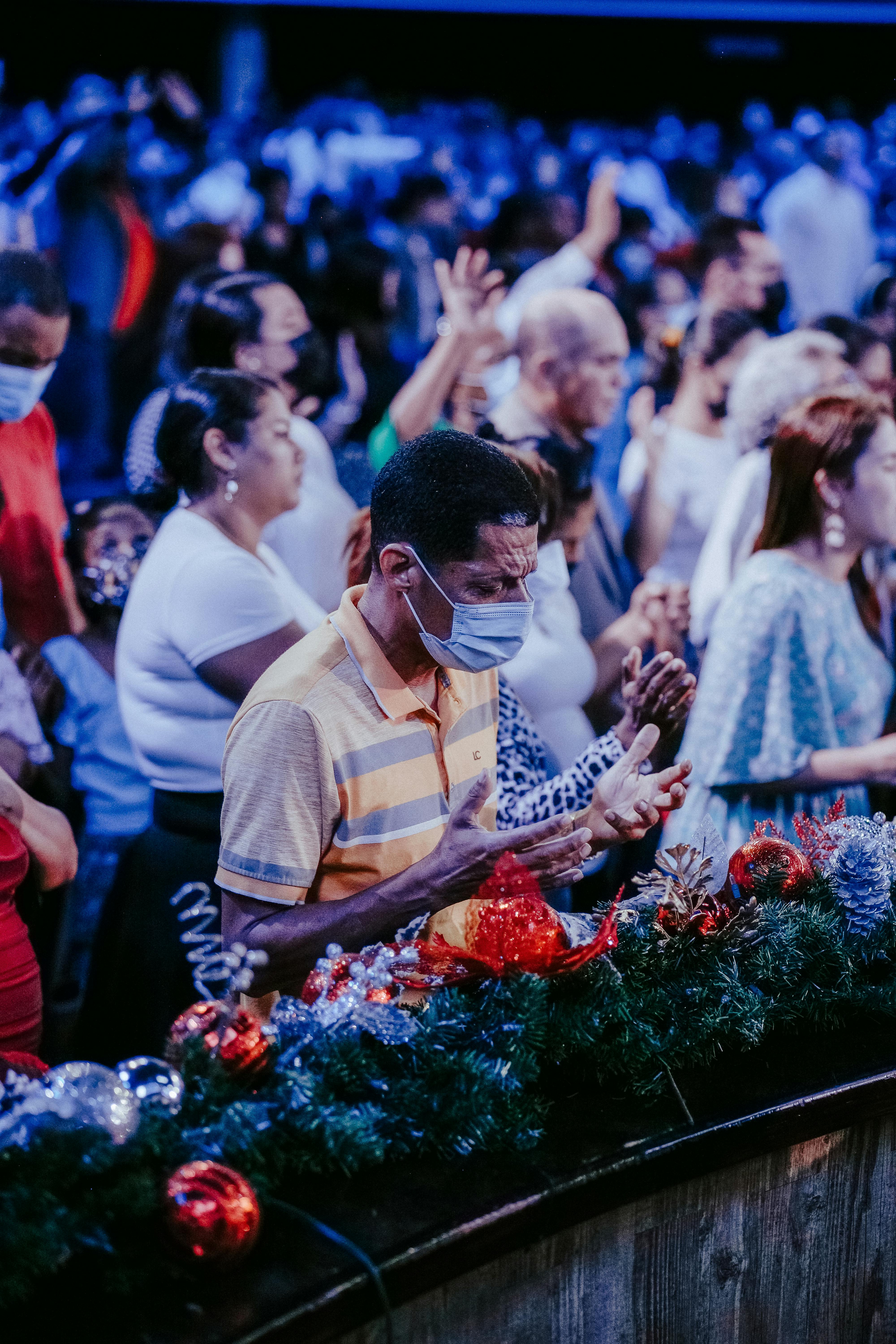 Crowd Praying on Gathering · Free Stock Photo