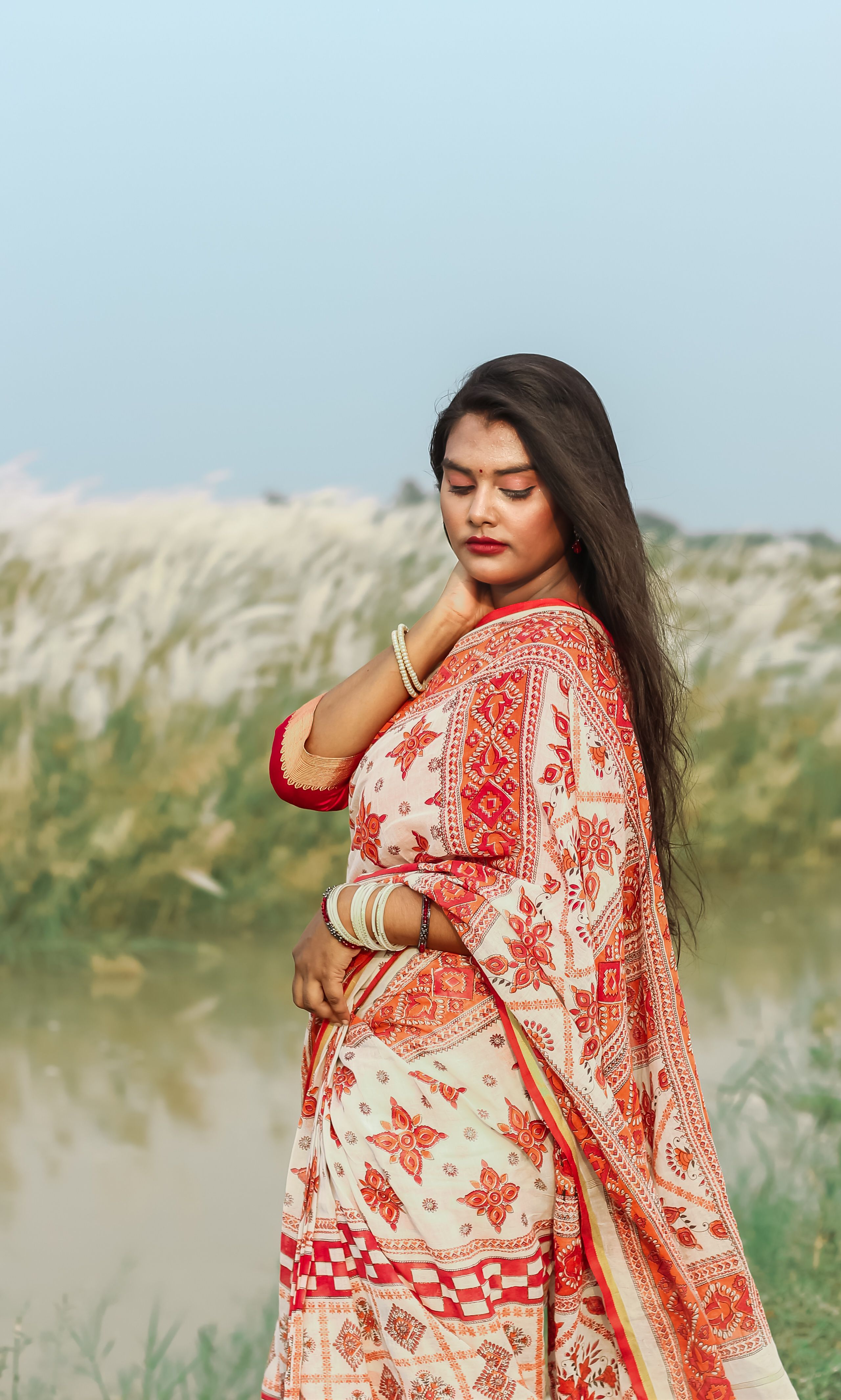 Beautiful Woman in a Sari in Slums · Free Stock Photo