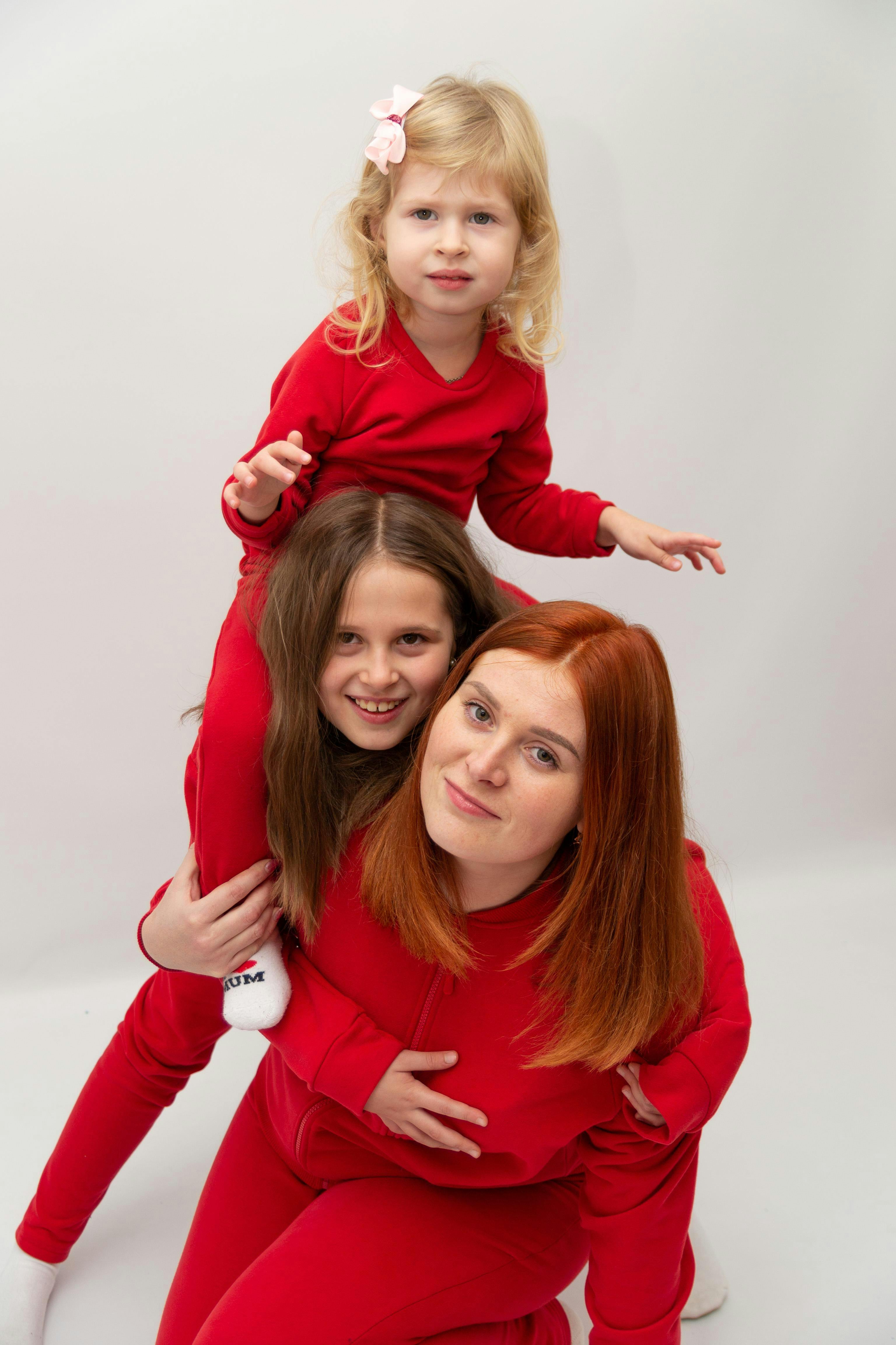 Cartoon Sisters Photos, Download The BEST Free Cartoon Sisters Stock ...