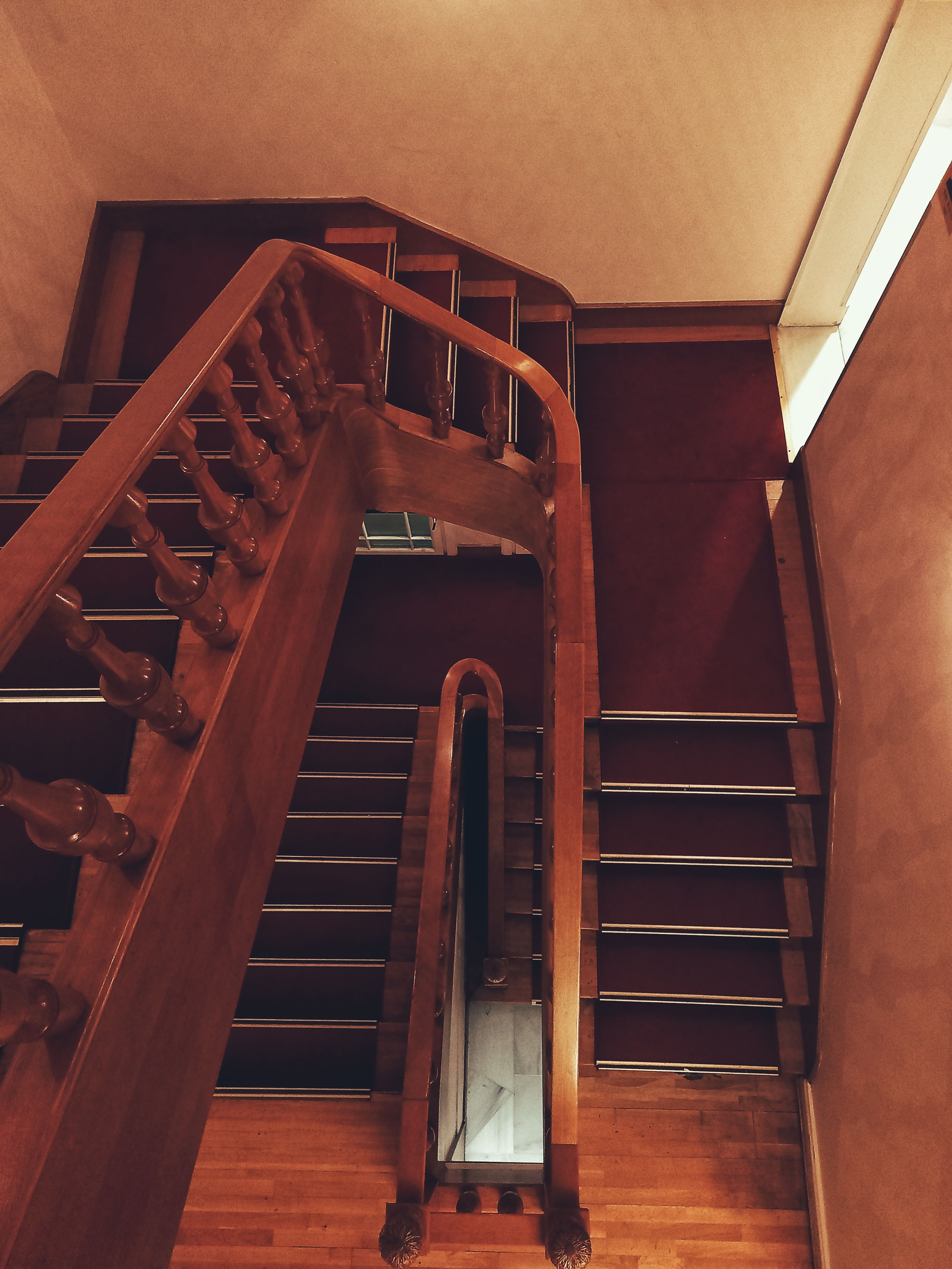 An Empty Staircase · Free Stock Photo