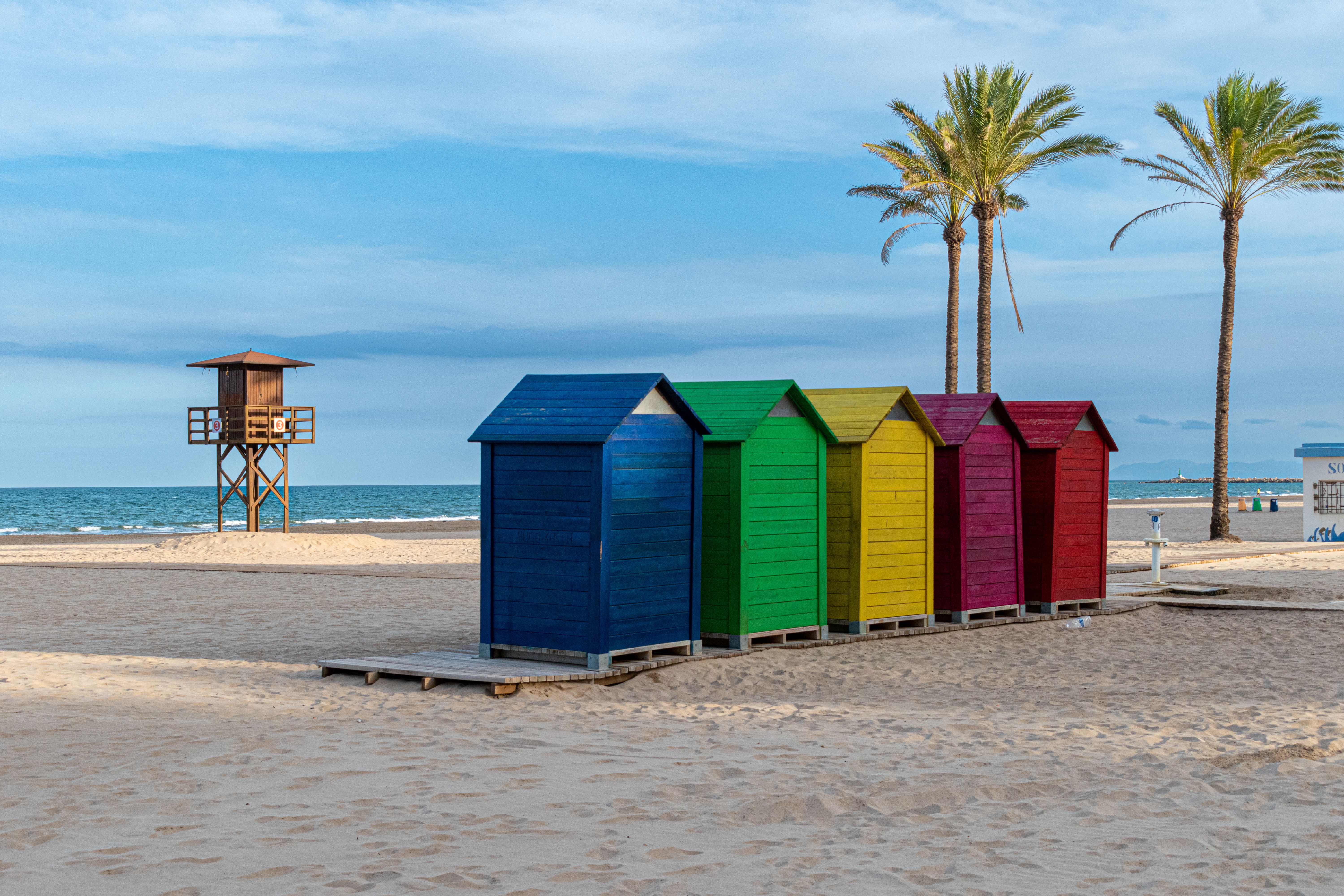 Colorful Beach Houses on the Shore · Free Stock Photo