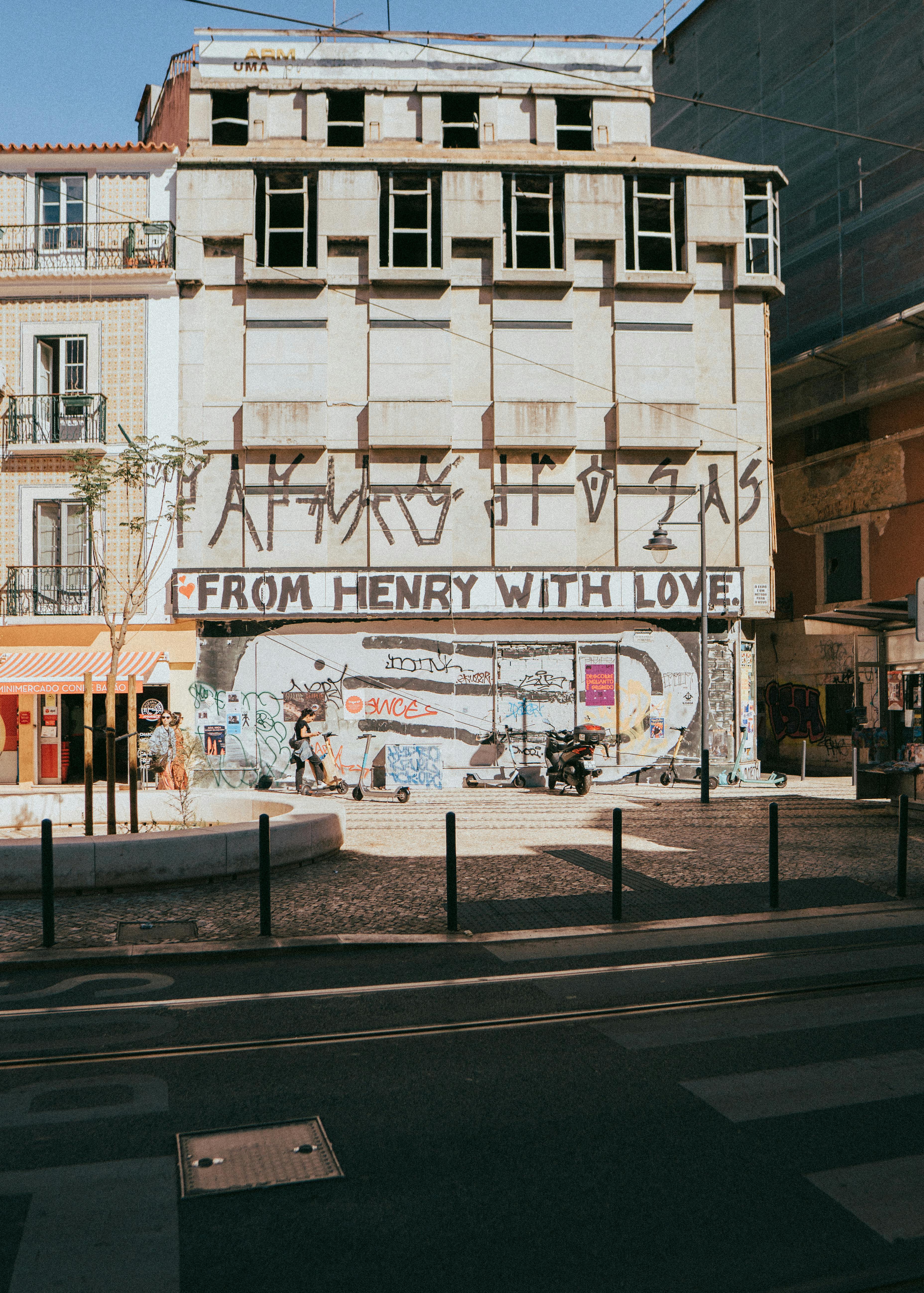 Graffiti Vandalism on Neglected Residential Building · Free Stock Photo