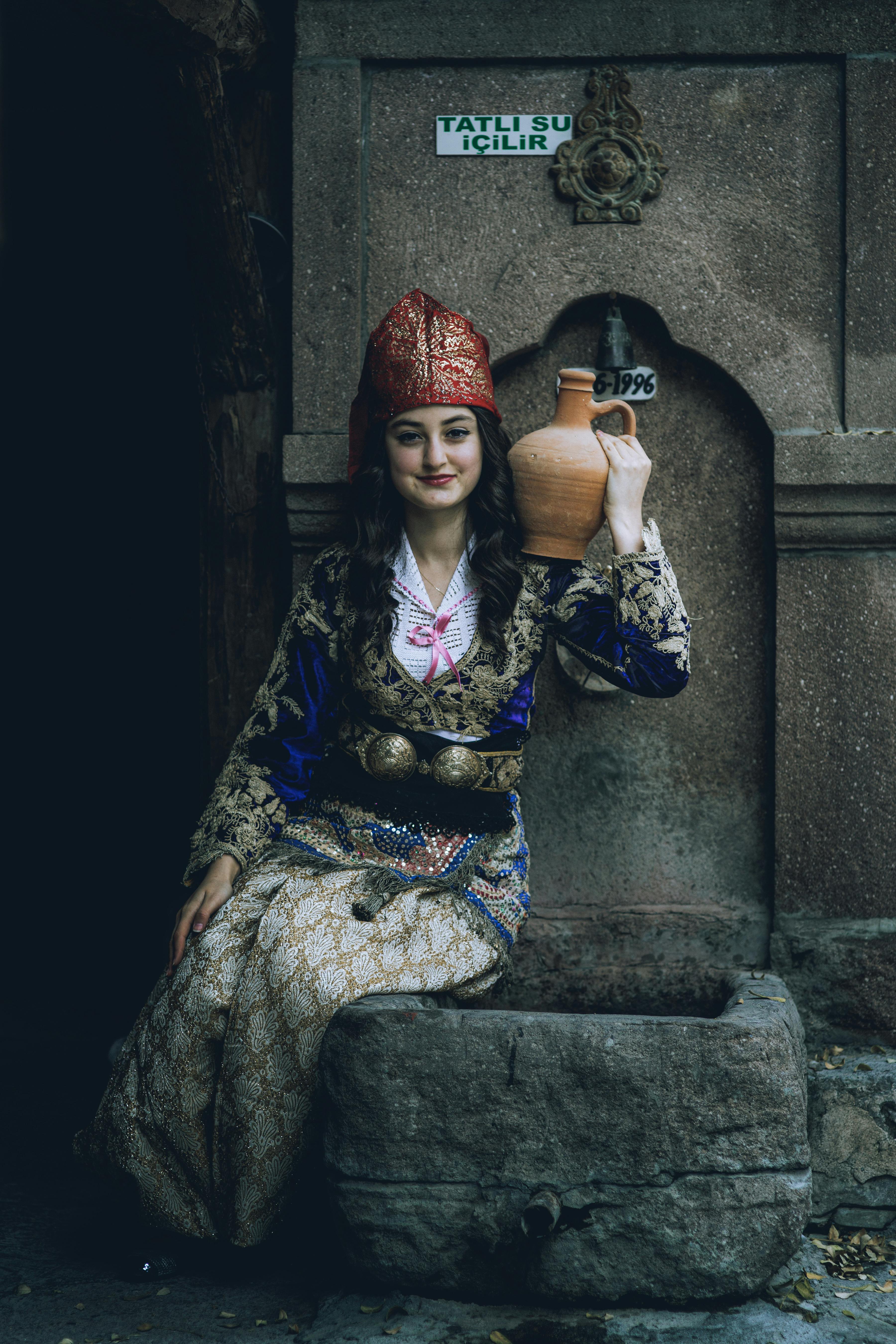 Turkish Woman Photos, Download The BEST Free Turkish Woman Stock Photos ...