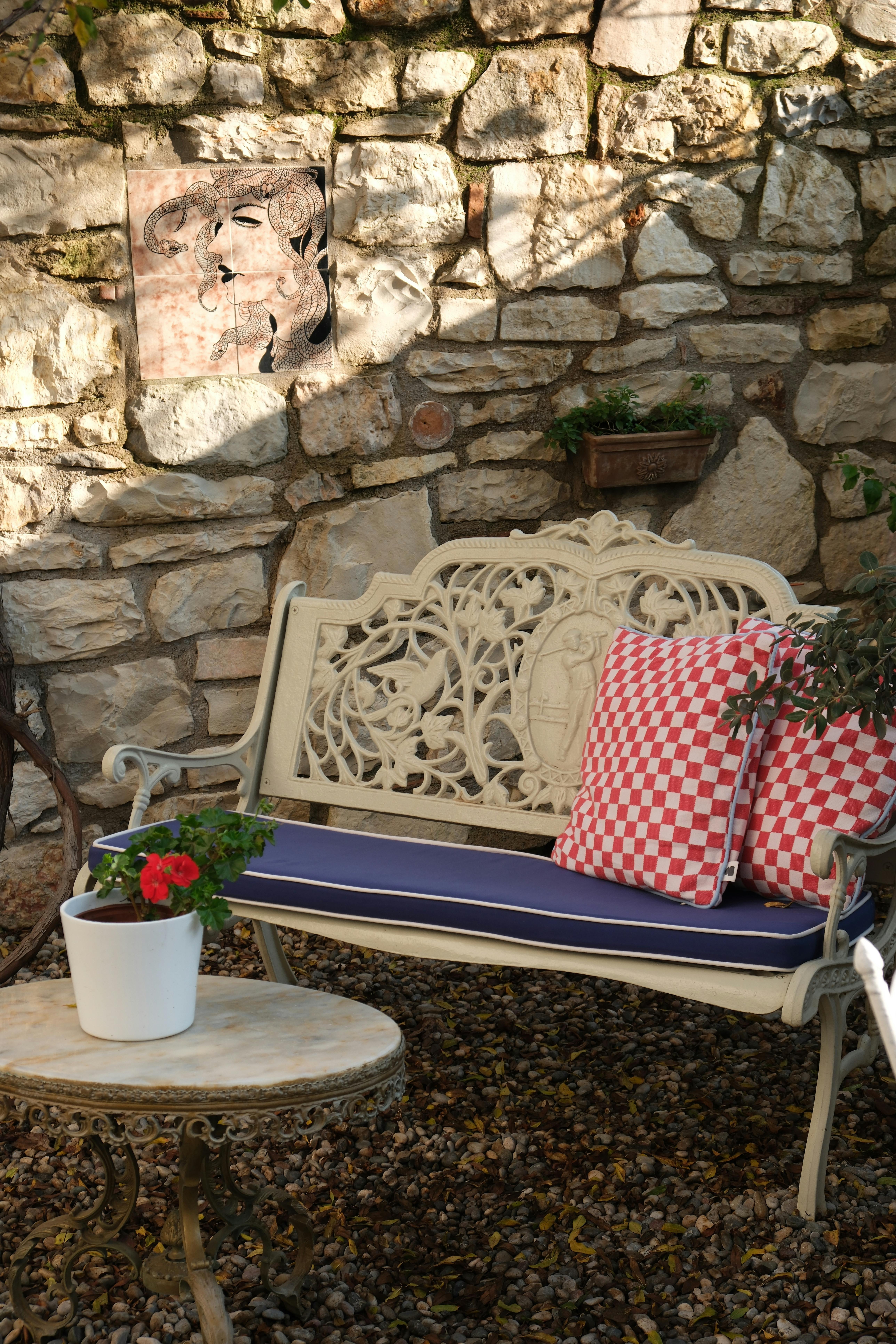 Cozy Bench in Garden · Free Stock Photo