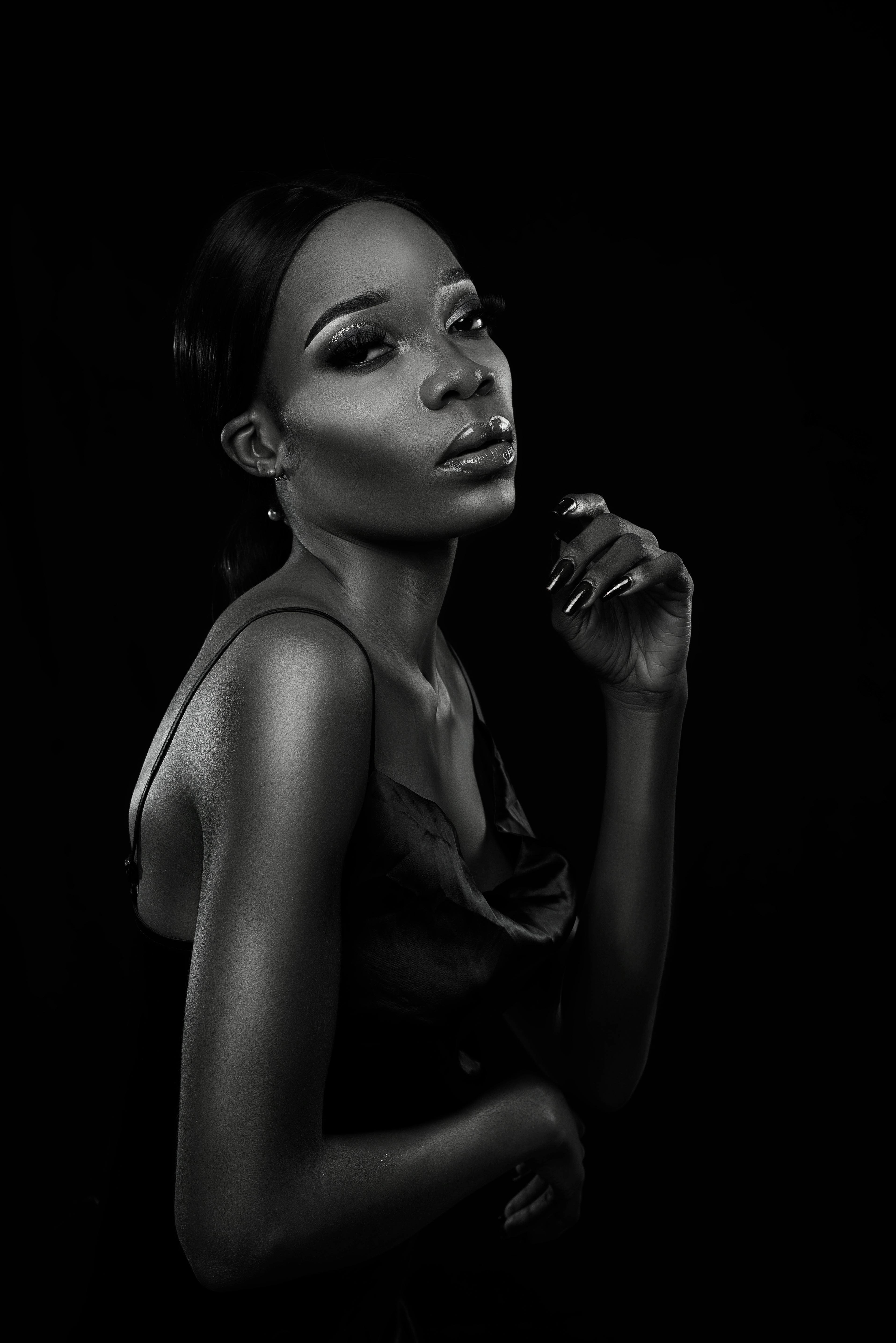 Grayscale Photo of a Woman · Free Stock Photo