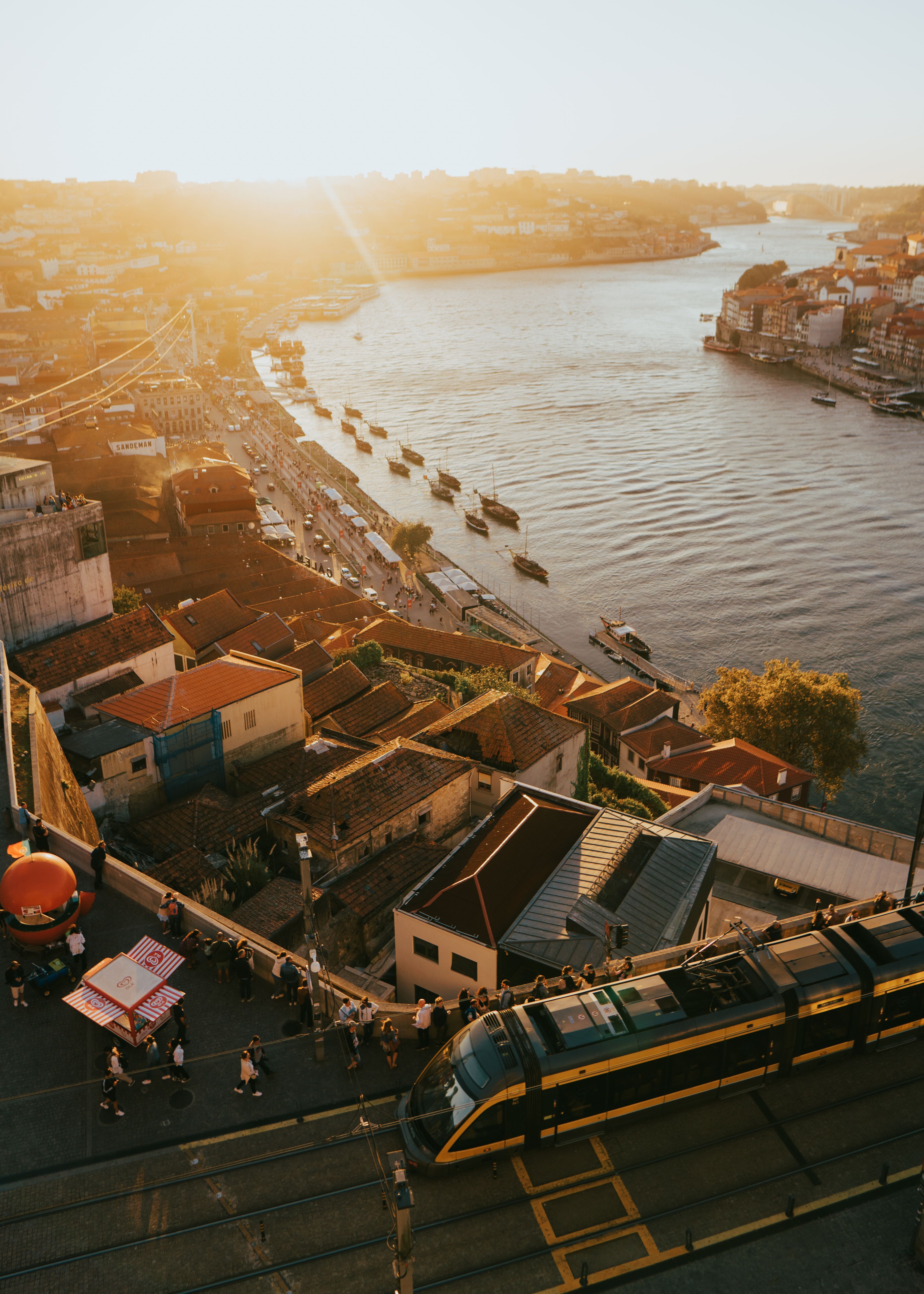 Lits Photos, Download The BEST Free Lits Stock Photos & HD Images