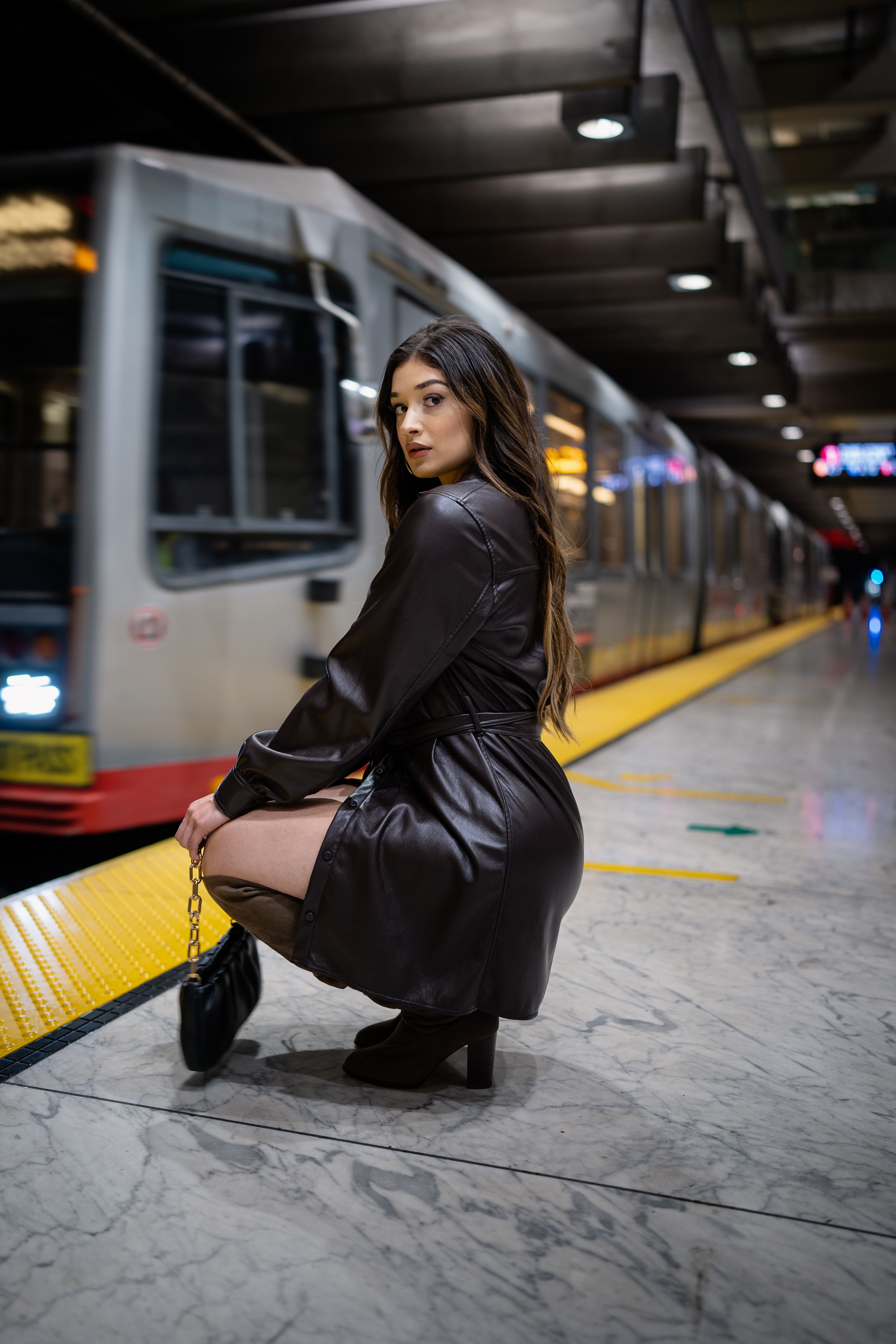 Subway At Night Photos, Download The BEST Free Subway At Night Stock ...