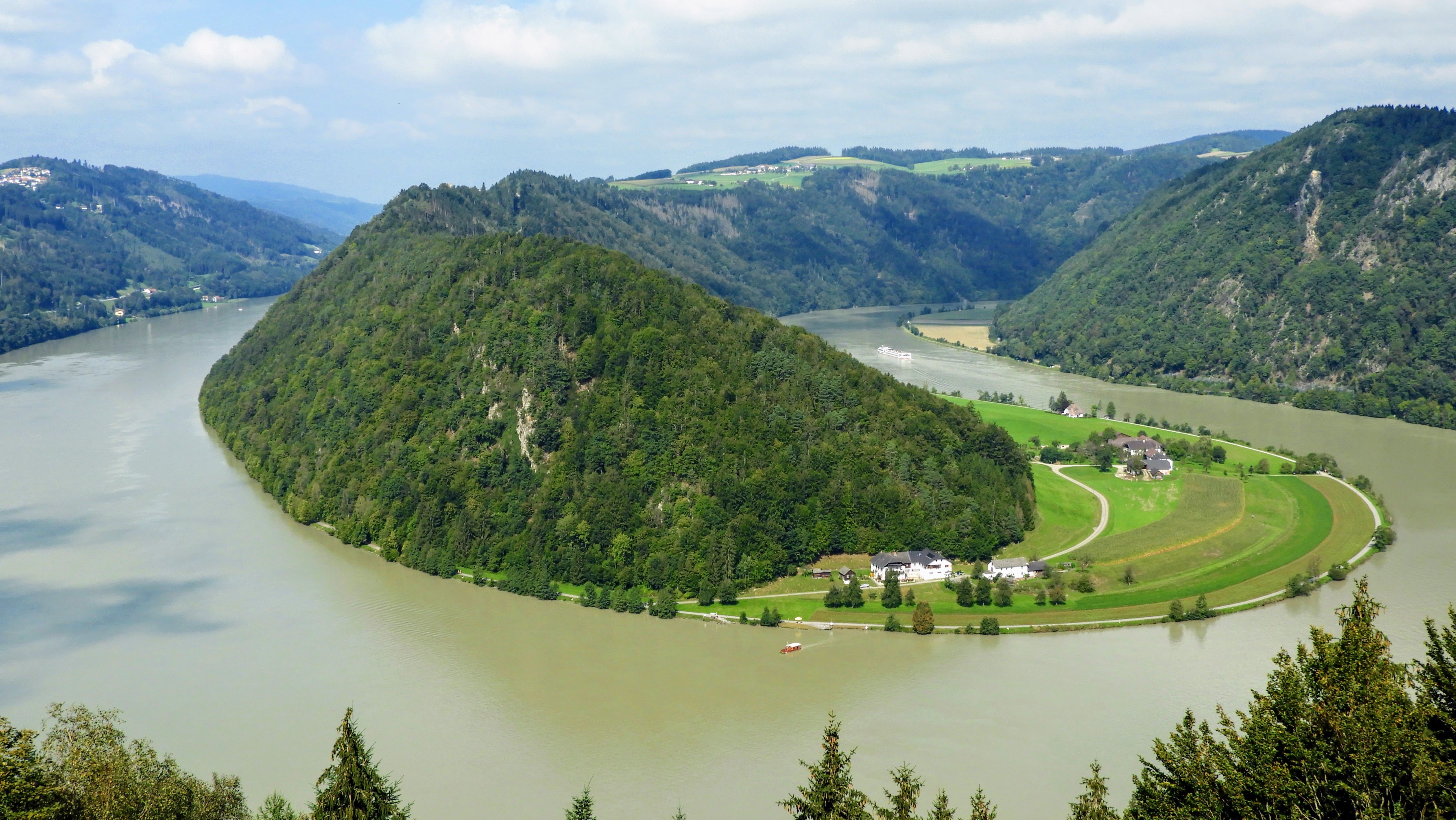 River Meandering through Island · Free Stock Photo
