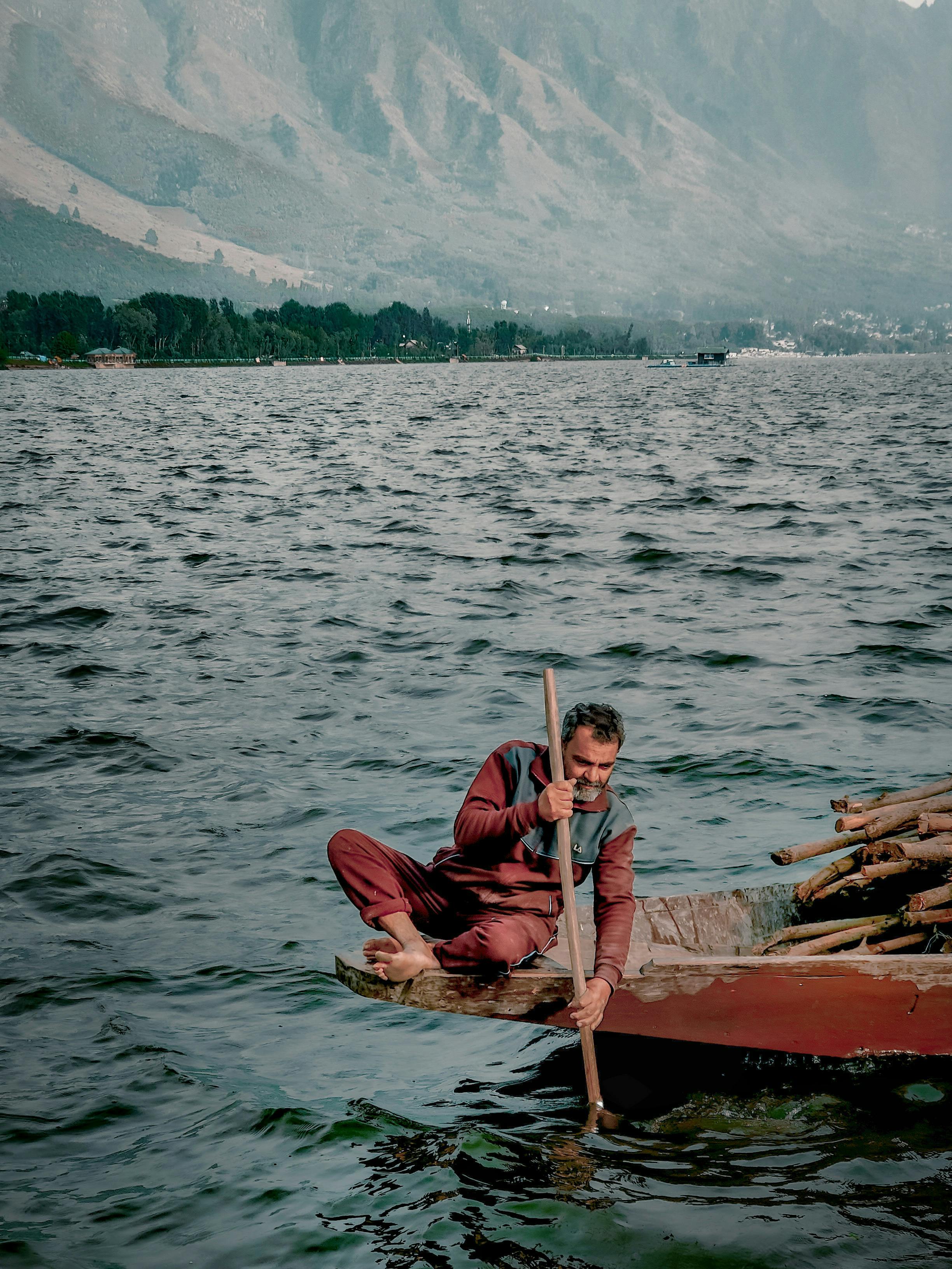 Man on Boat · Free Stock Photo