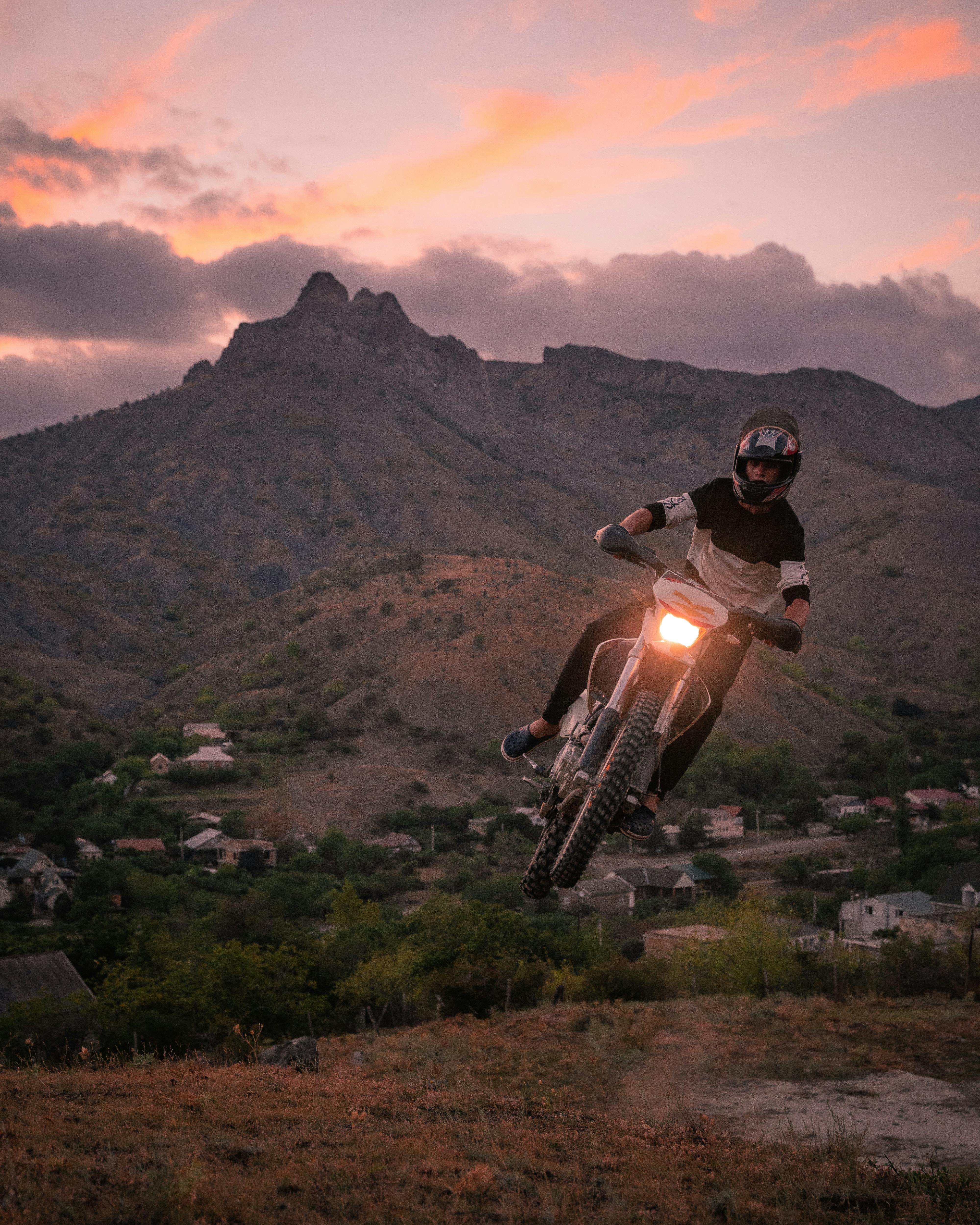 Moto Driver Photos, Download The BEST Free Moto Driver Stock Photos ...