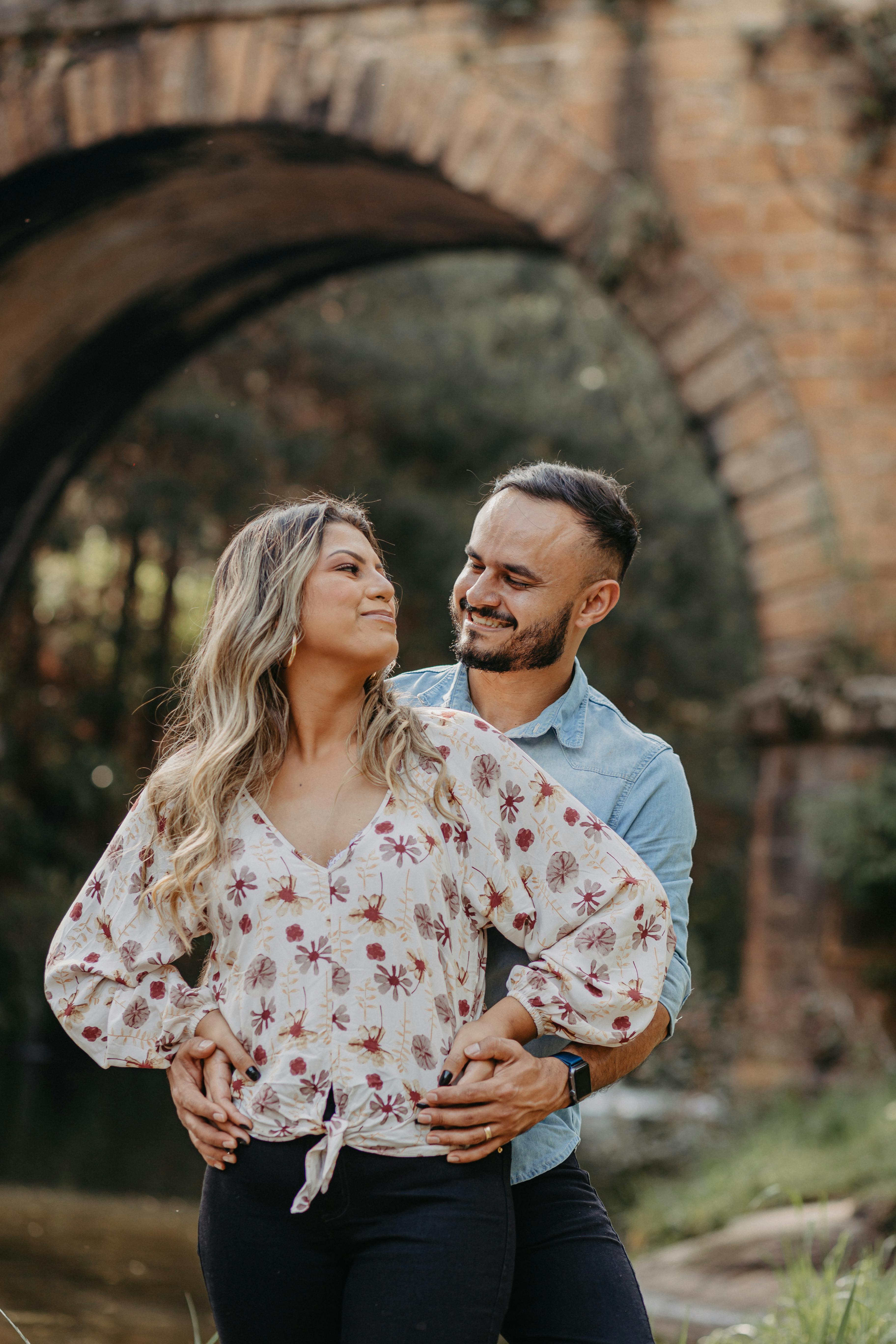 Portrait of Happy Couple · Free Stock Photo