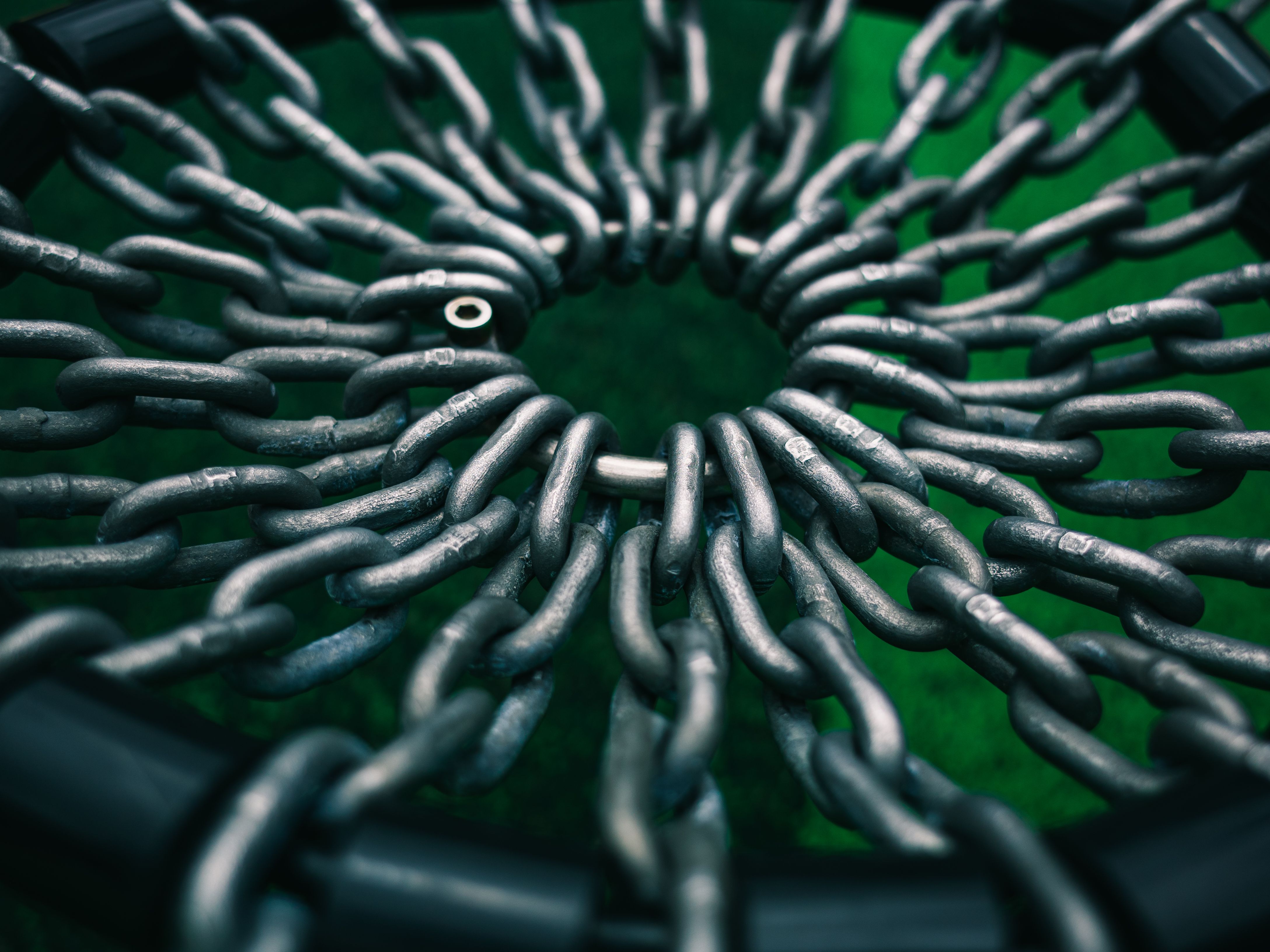 Close up of Silver Chains · Free Stock Photo