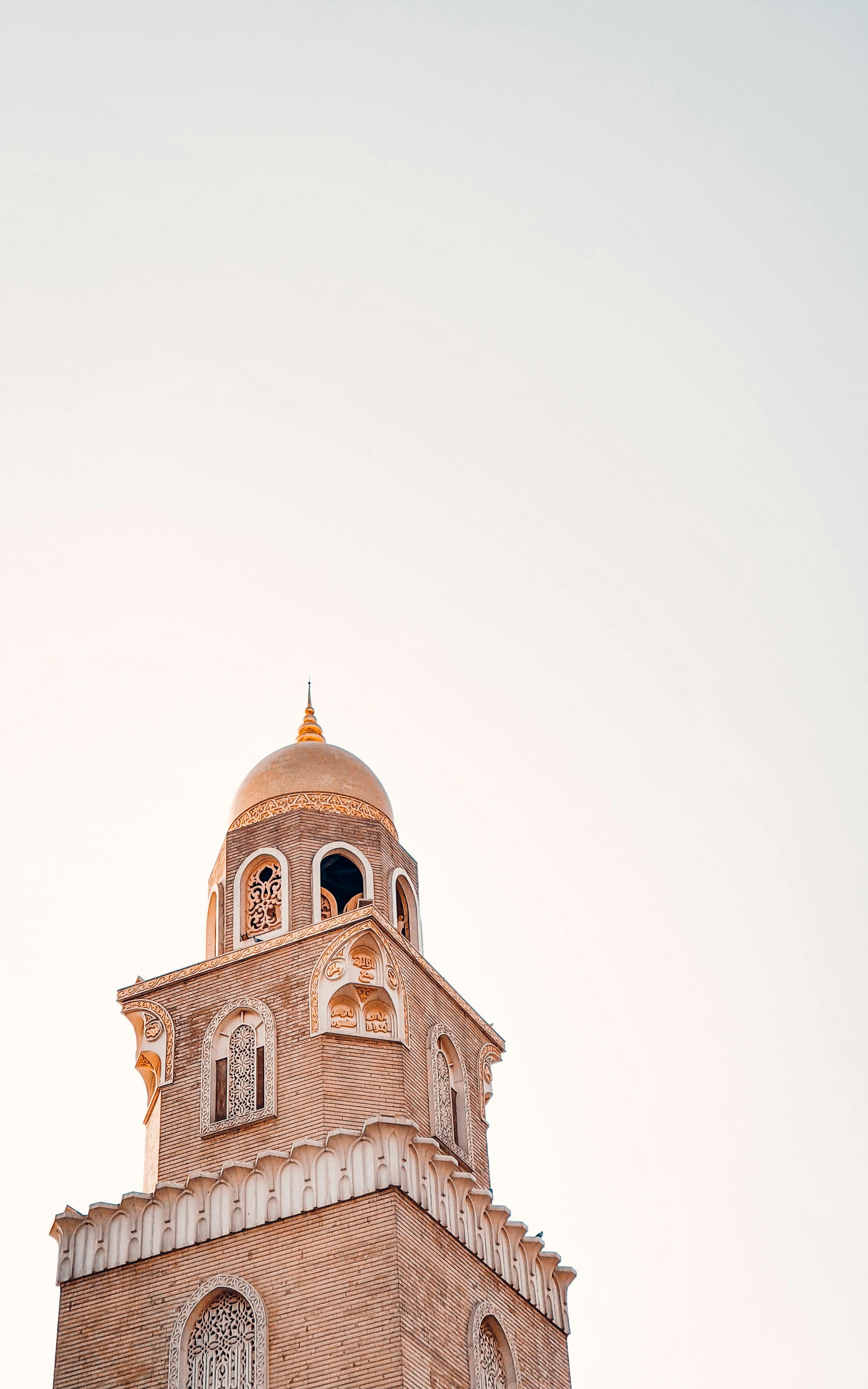 Checkered Silo Wall · Free Stock Photo