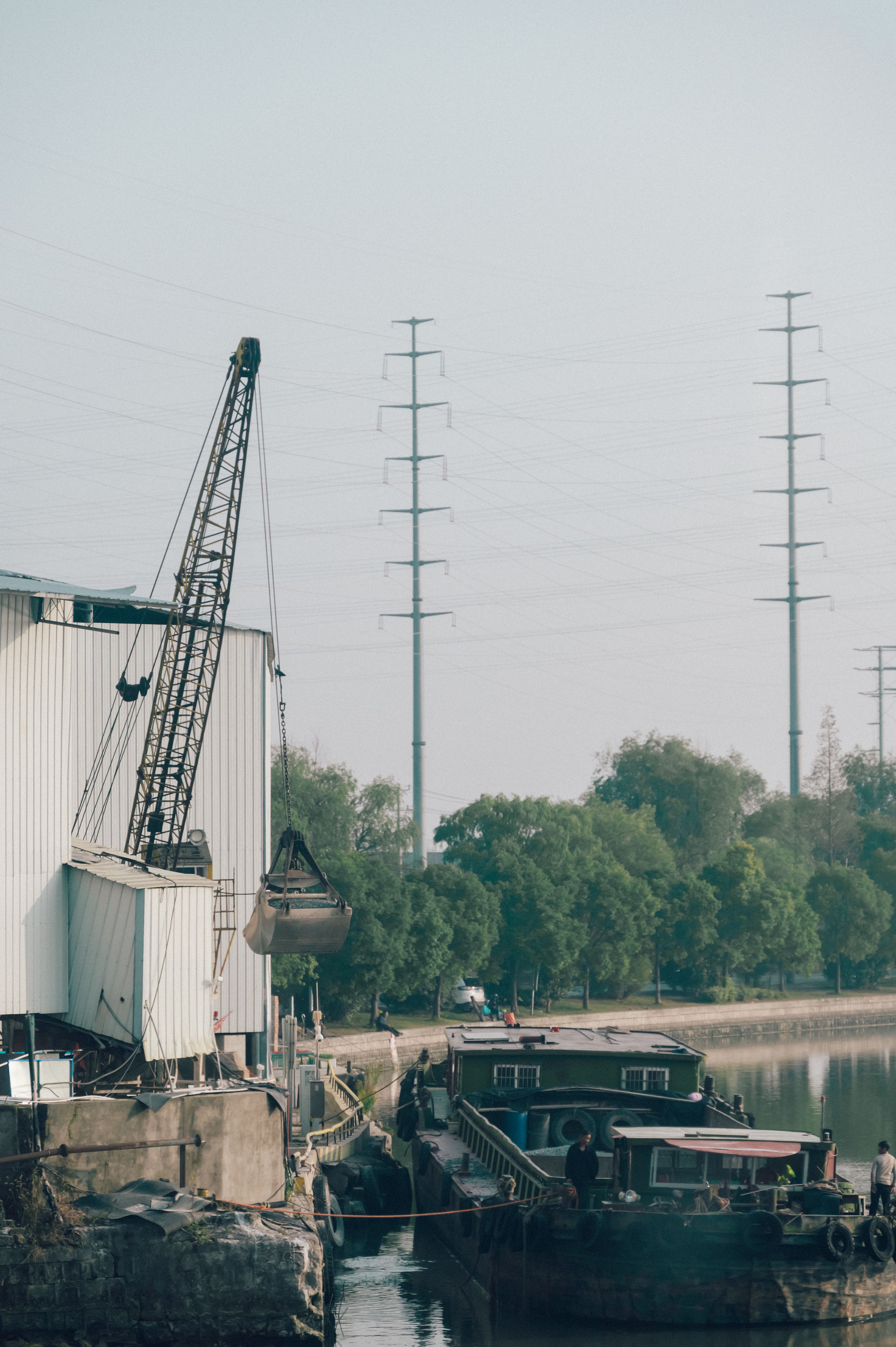 Ship in a Harbor · Free Stock Photo