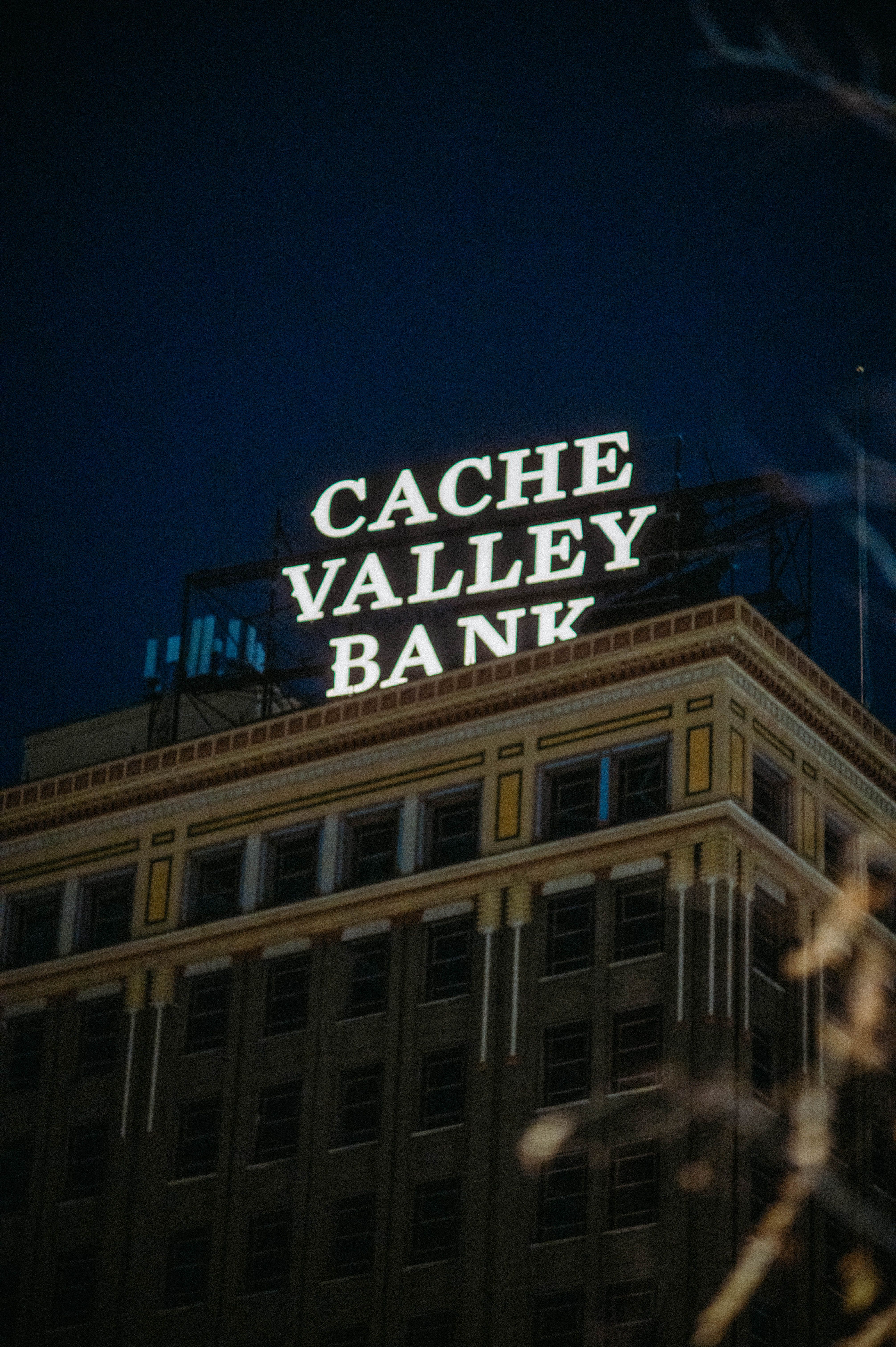 Exterior of a Bank at Dusk · Free Stock Photo