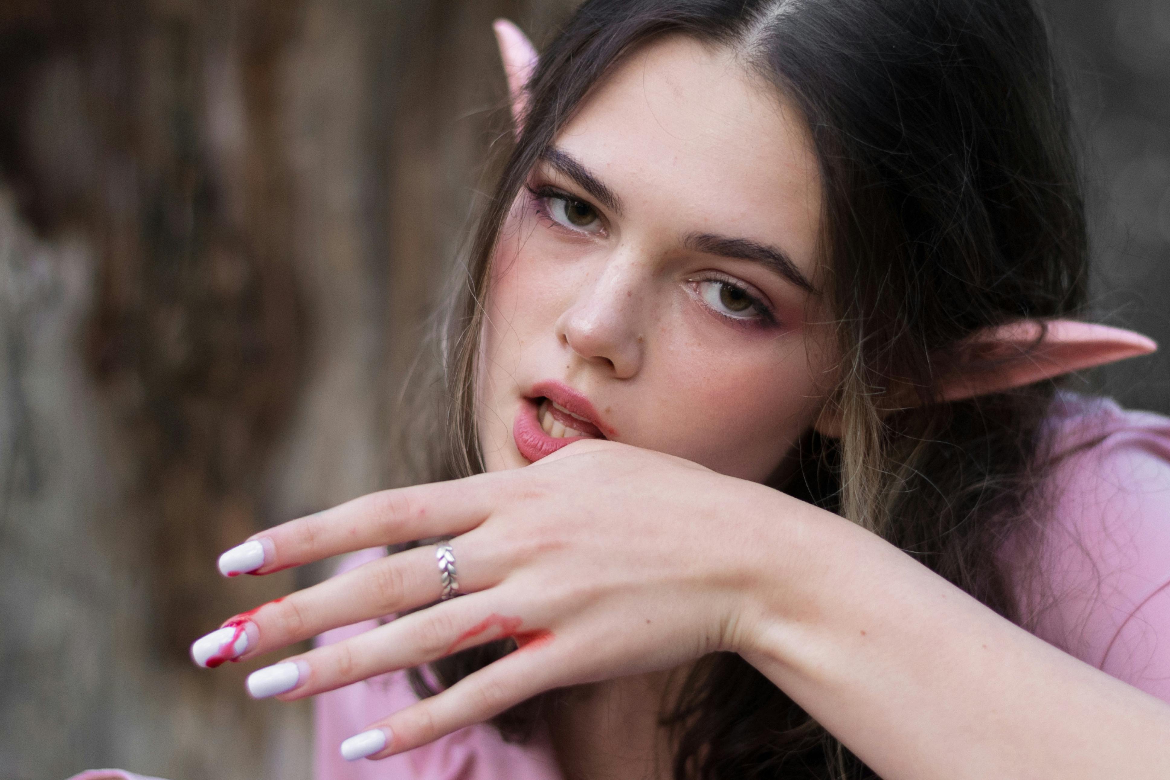 Ear Bleeding Photos, Download The BEST Free Ear Bleeding Stock Photos ...