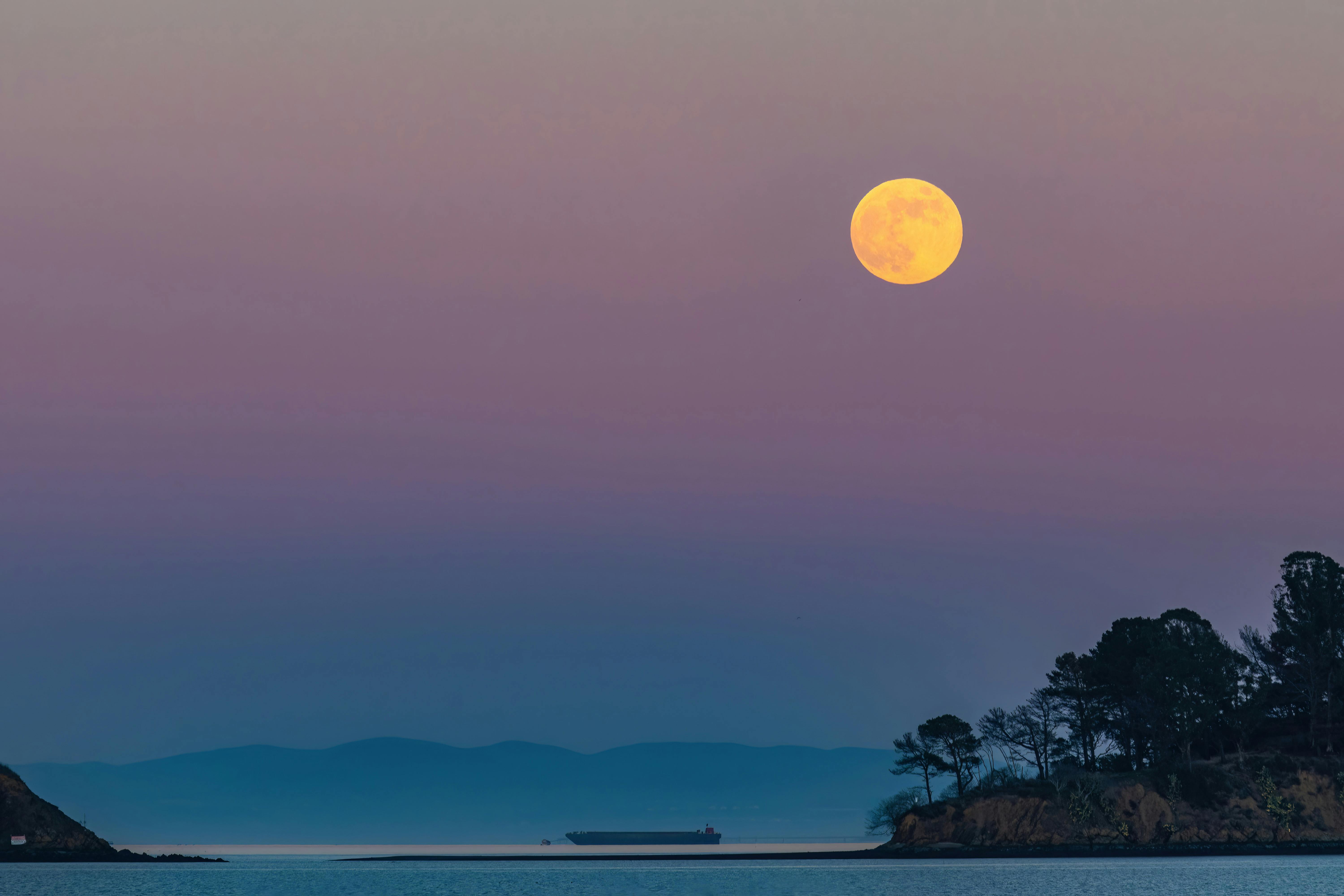 Table And Sky Wallpaper Photos, Download The BEST Free Table And Sky ...