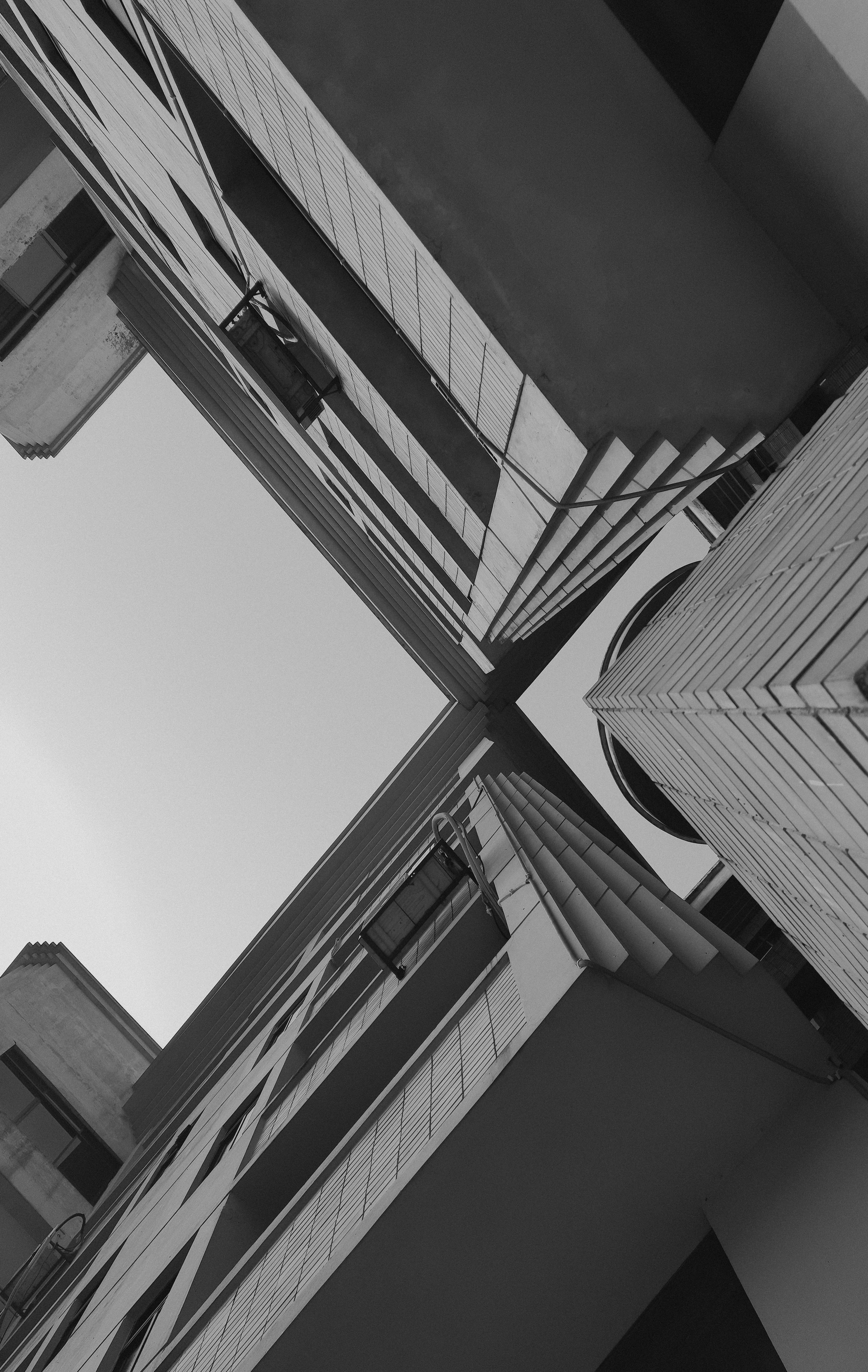 Low Angle Shot of a Tall Building · Free Stock Photo
