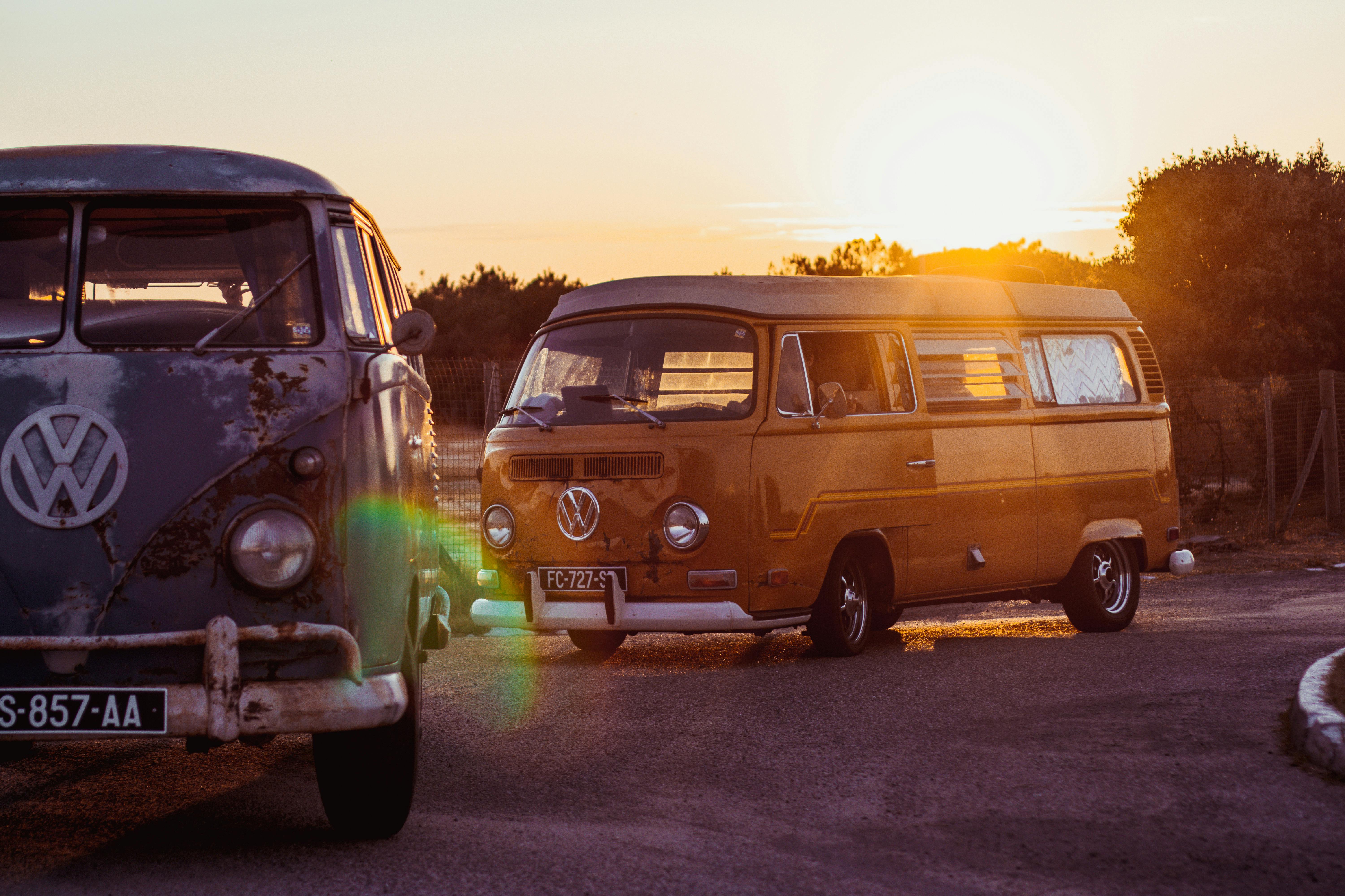 Volkswagen on the Road · Free Stock Photo
