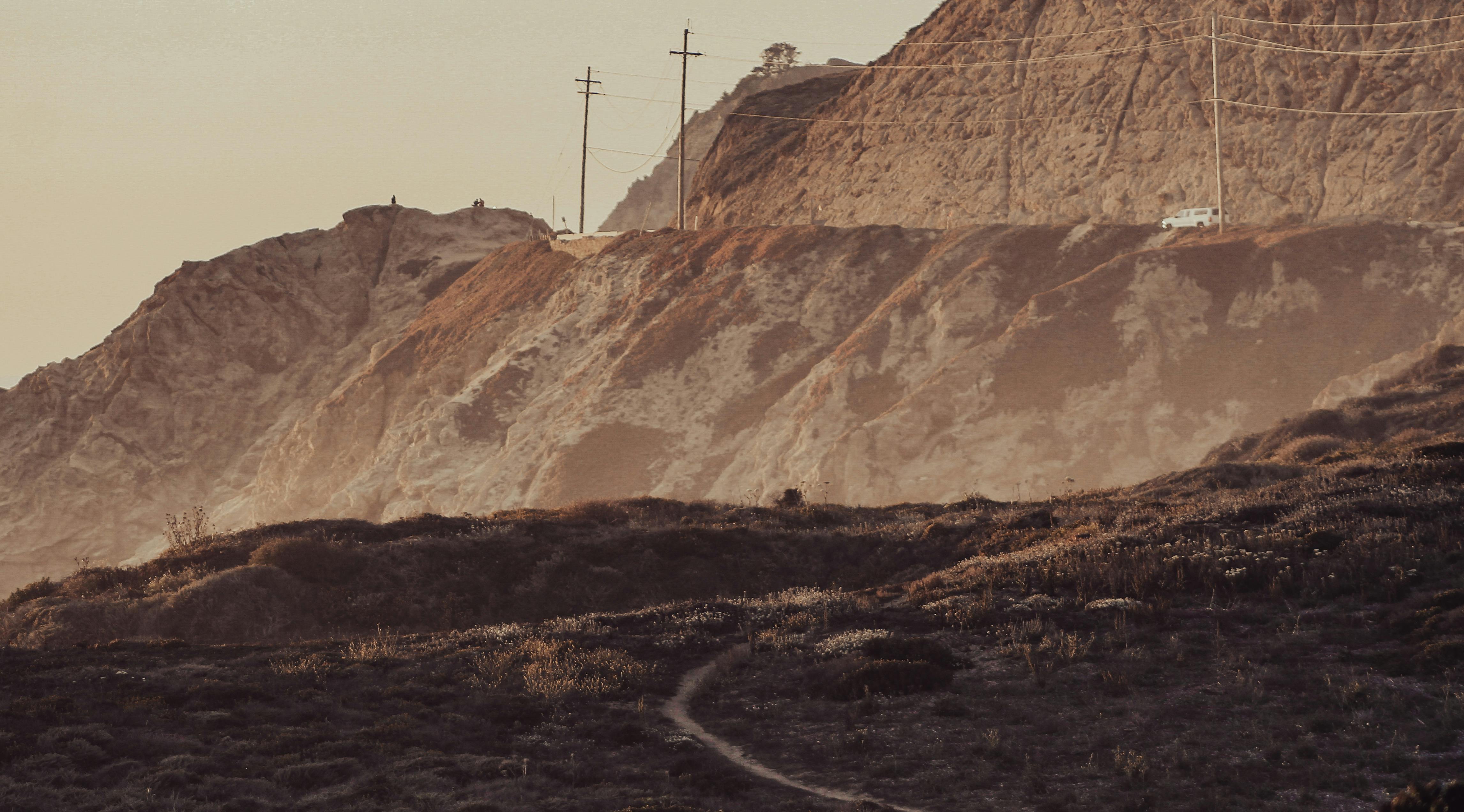 Road Leading Up a Rocky Hill · Free Stock Photo