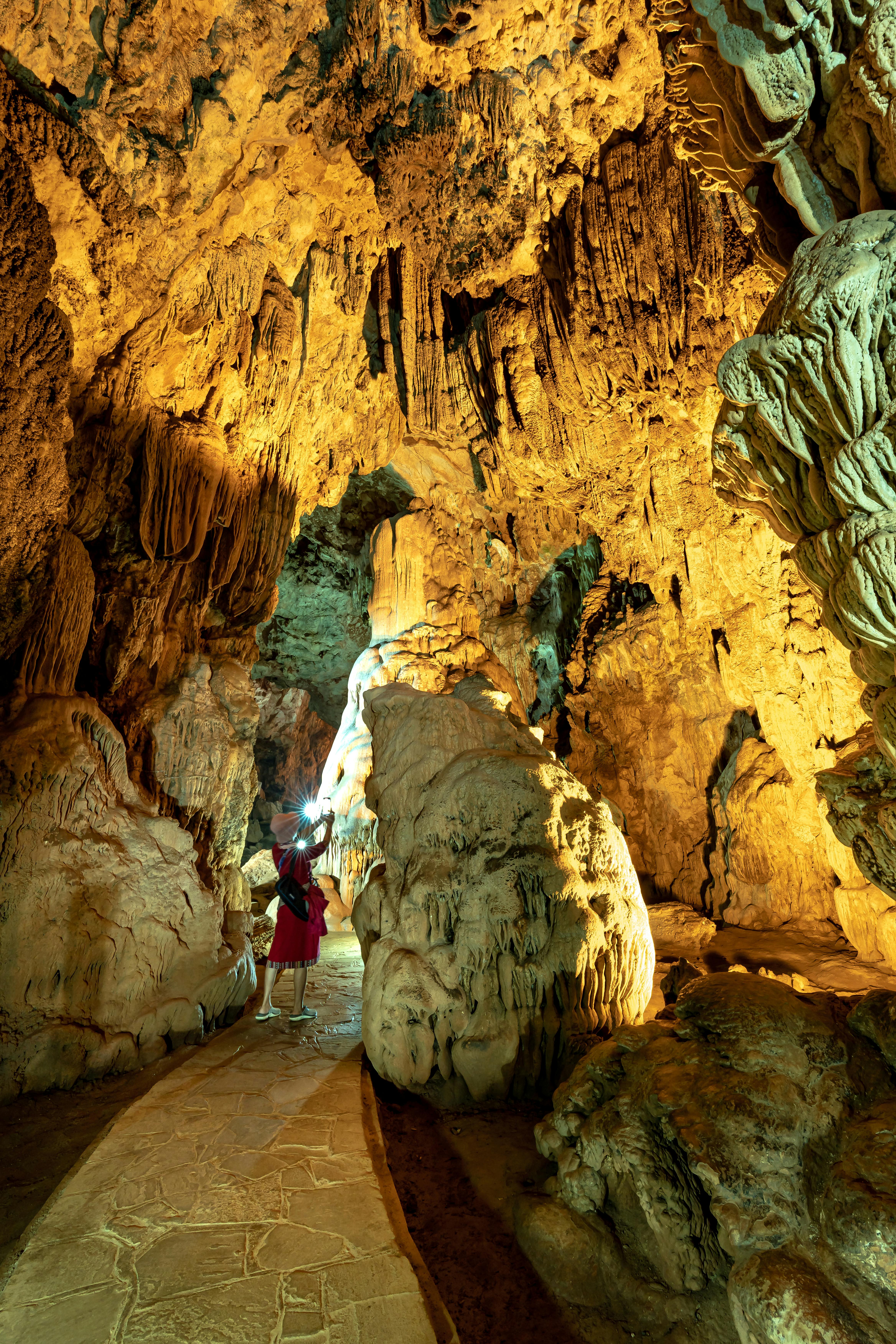 Interior of Cave · Free Stock Photo