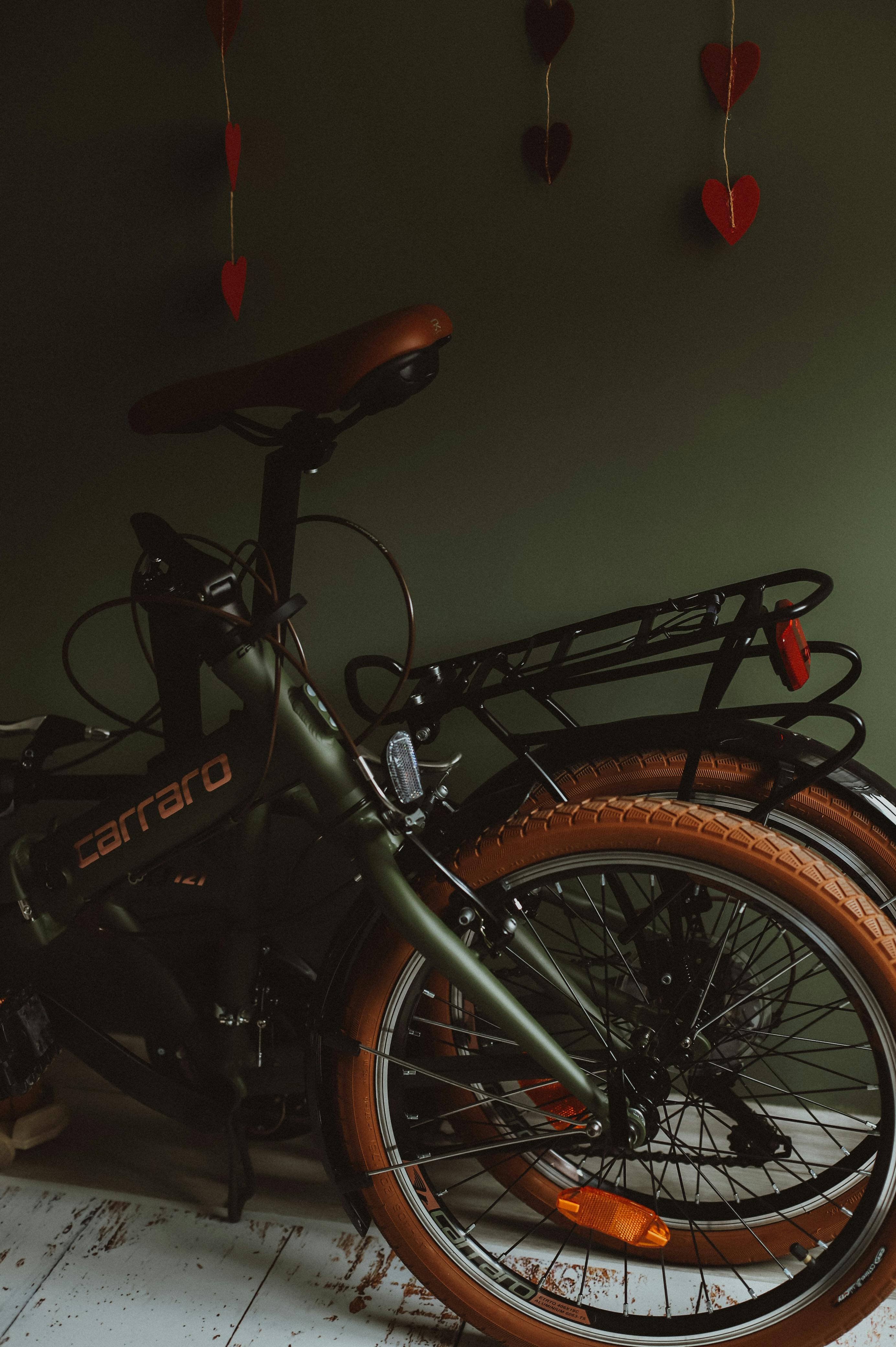 Close-up of a Folding Bike · Free Stock Photo