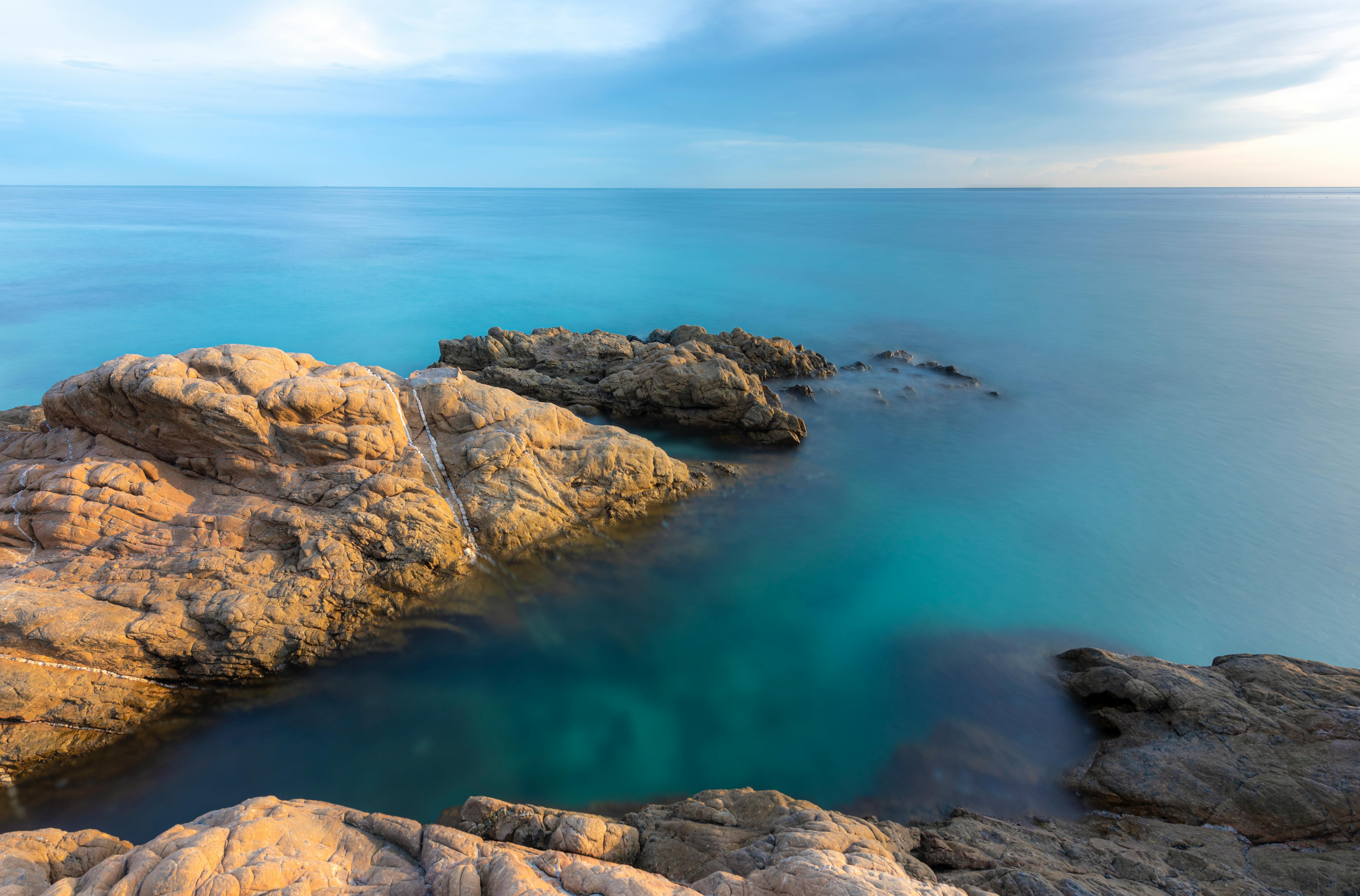 Rock Formation in Sea · Free Stock Photo