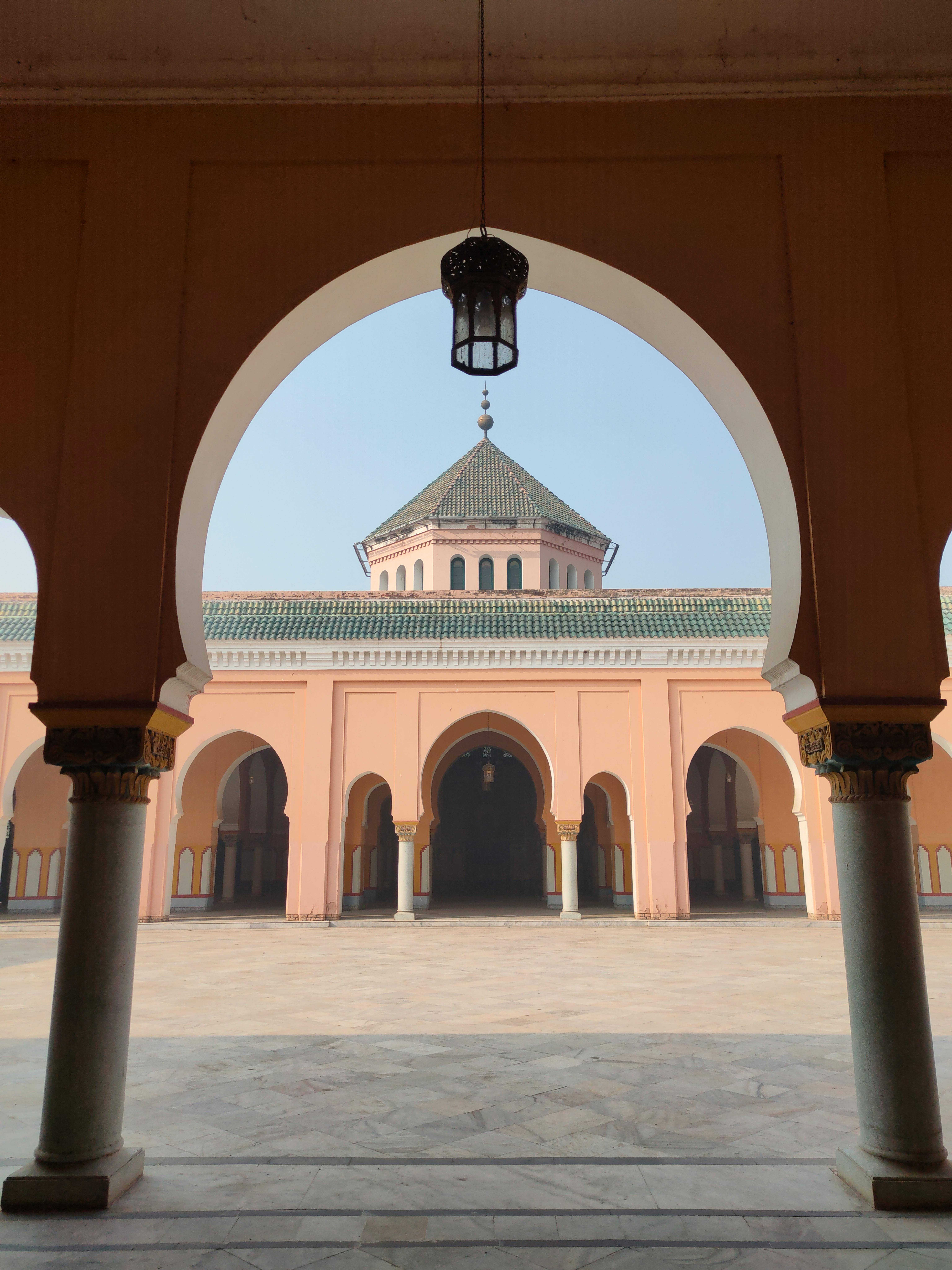 Yard of Moorish Mosque · Free Stock Photo