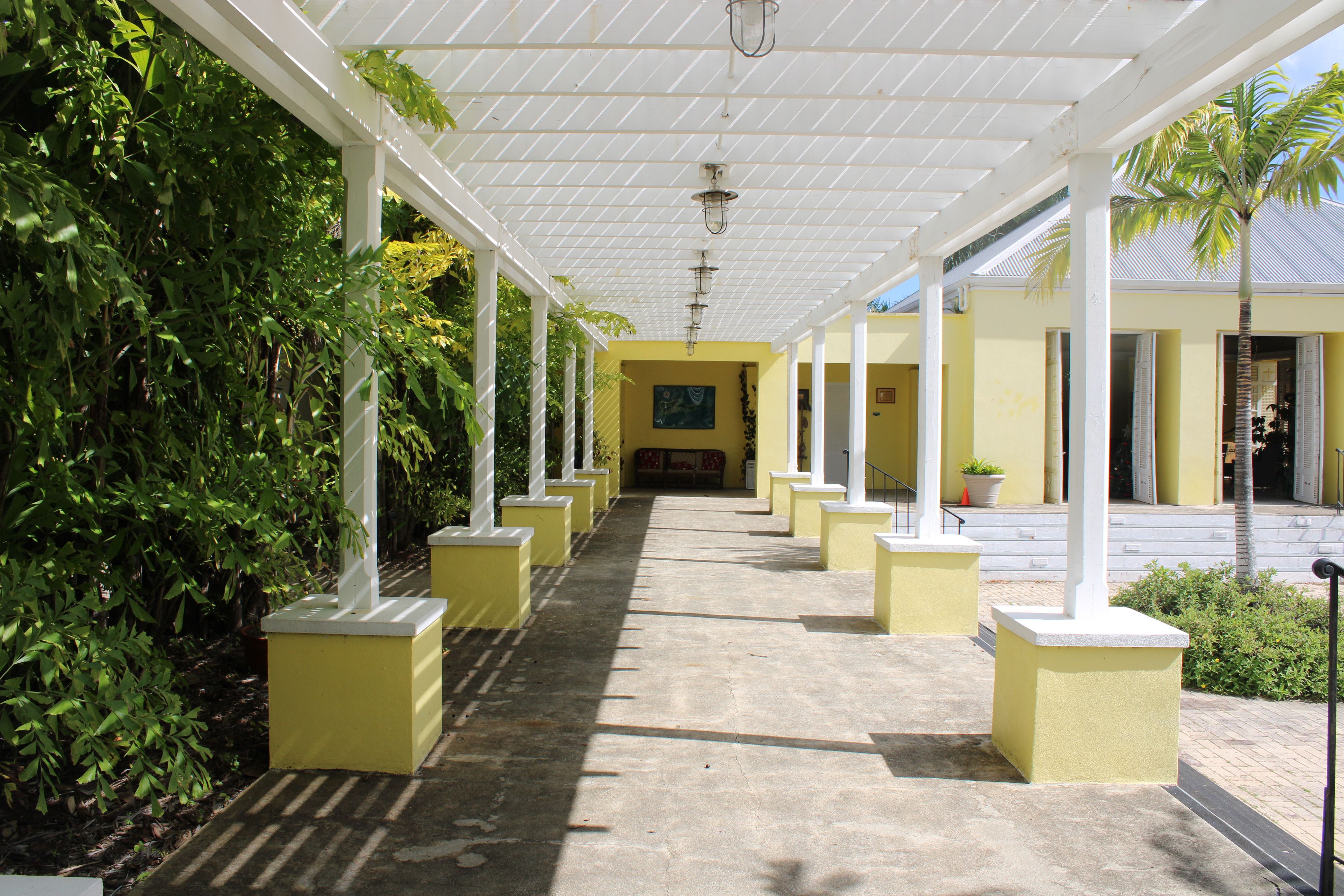 Empty Hallway of a Resort · Free Stock Photo