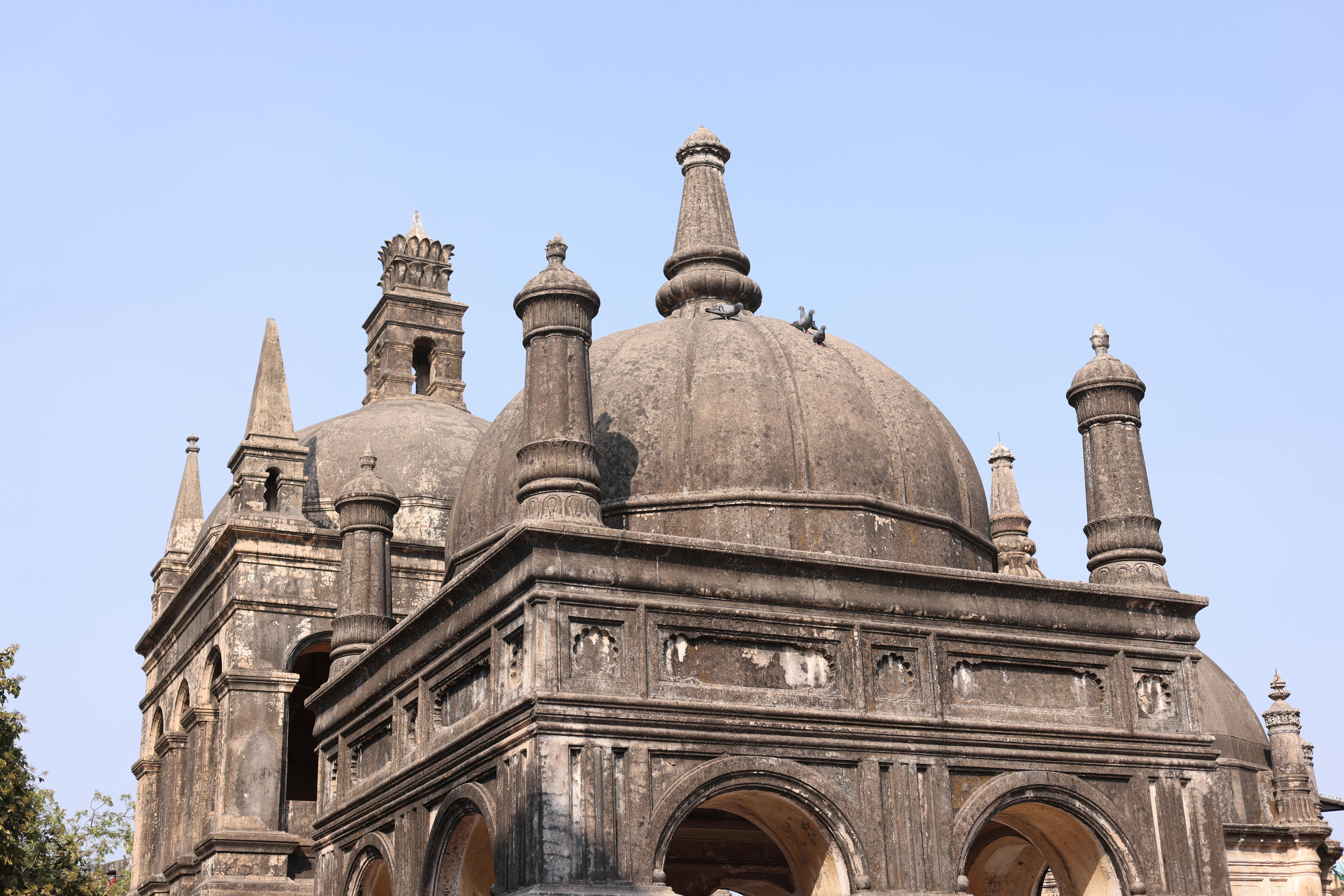 Tombs in Cemetery · Free Stock Photo