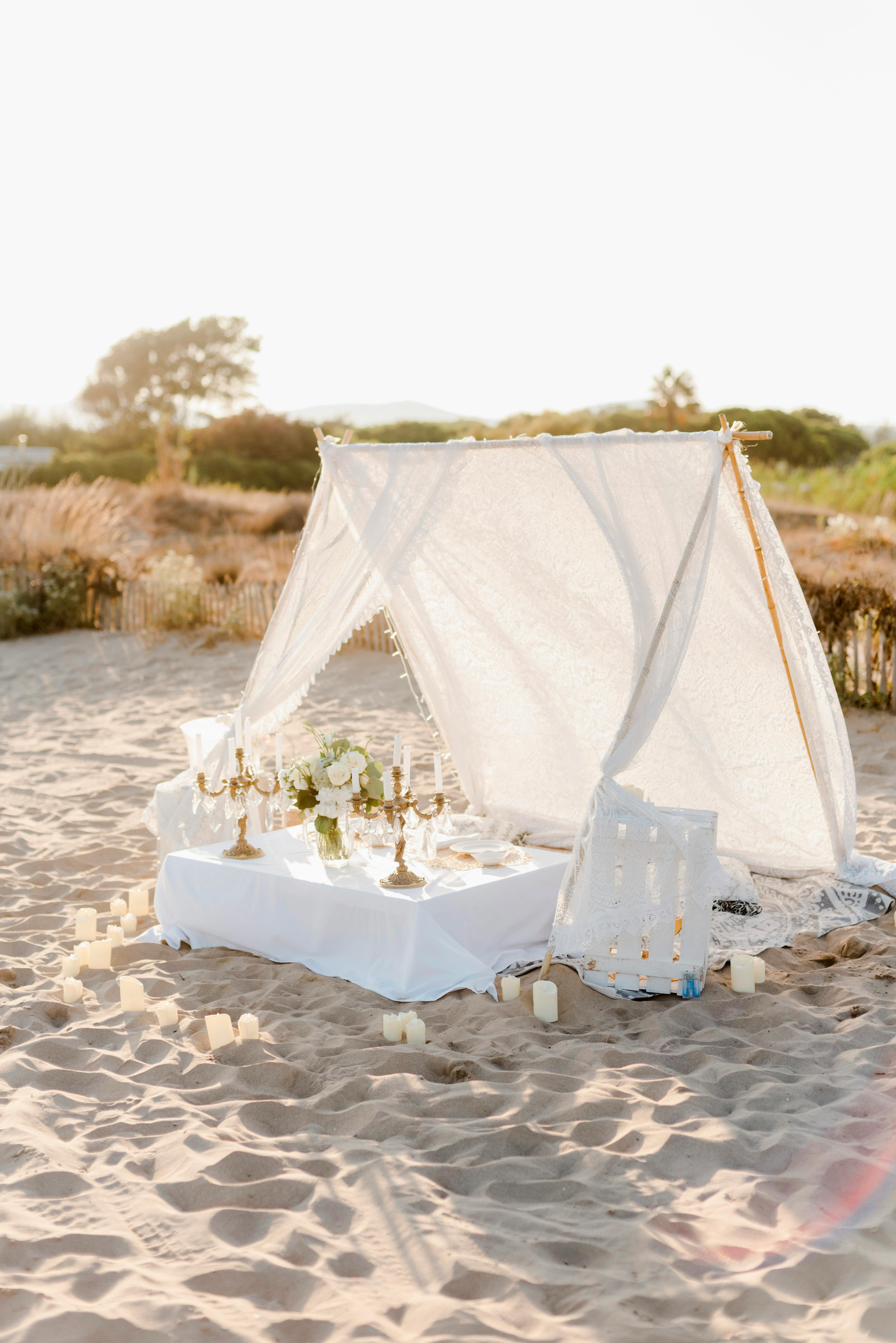 Elegant Table setting at Beach in Summer · Free Stock Photo