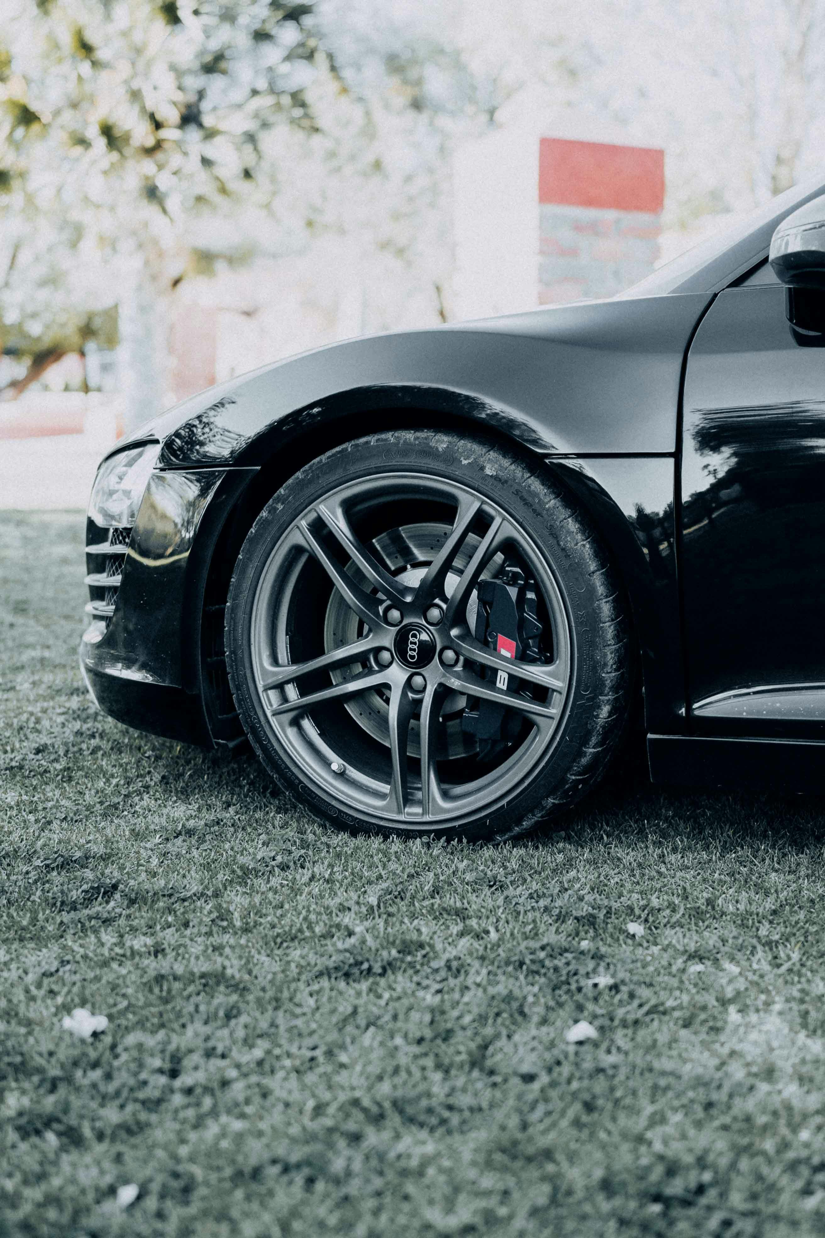 Black Multi-spoke Auto Wheel · Free Stock Photo