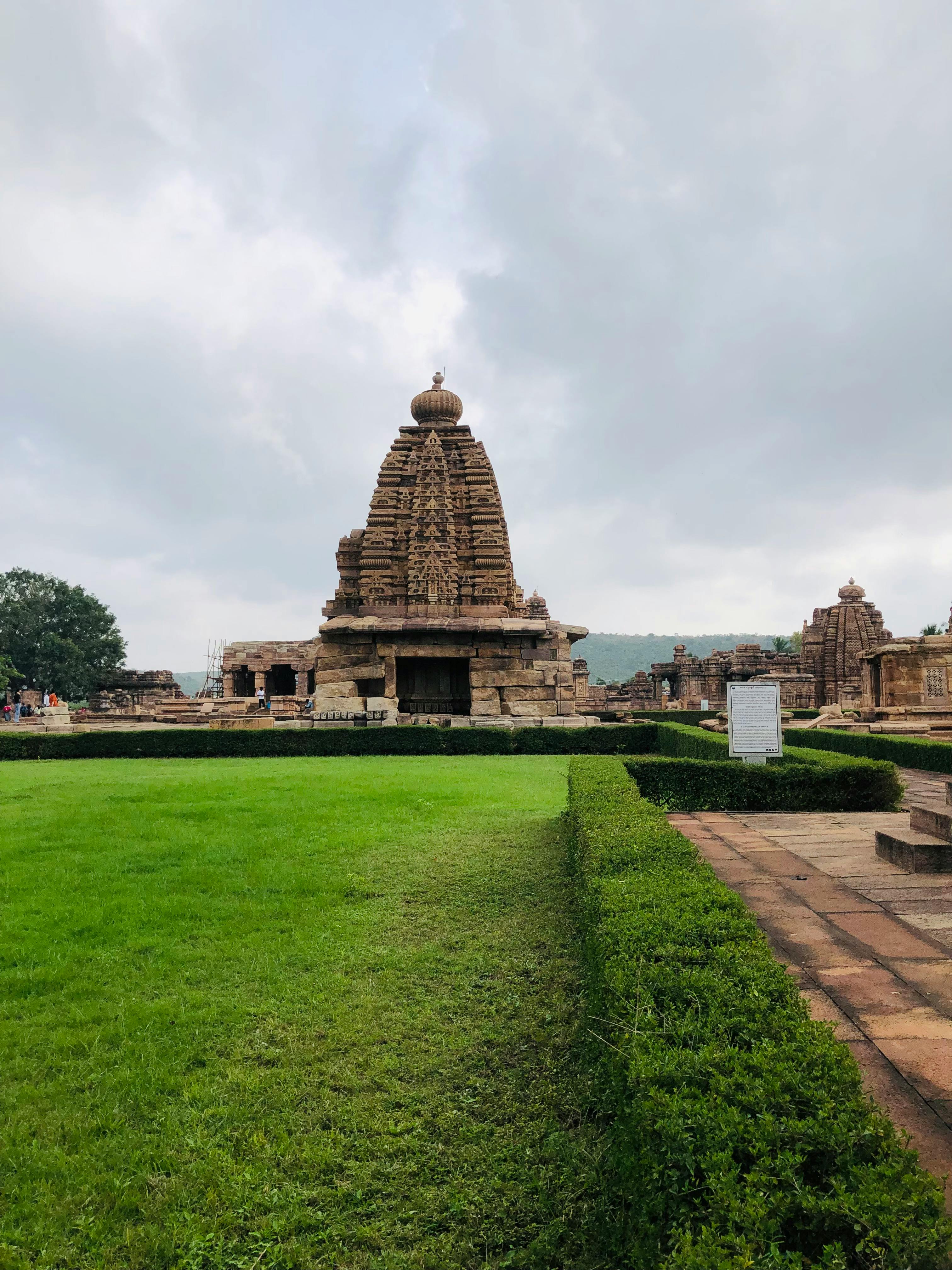 Hinduistic Brihadishvara Temple · Free Stock Photo