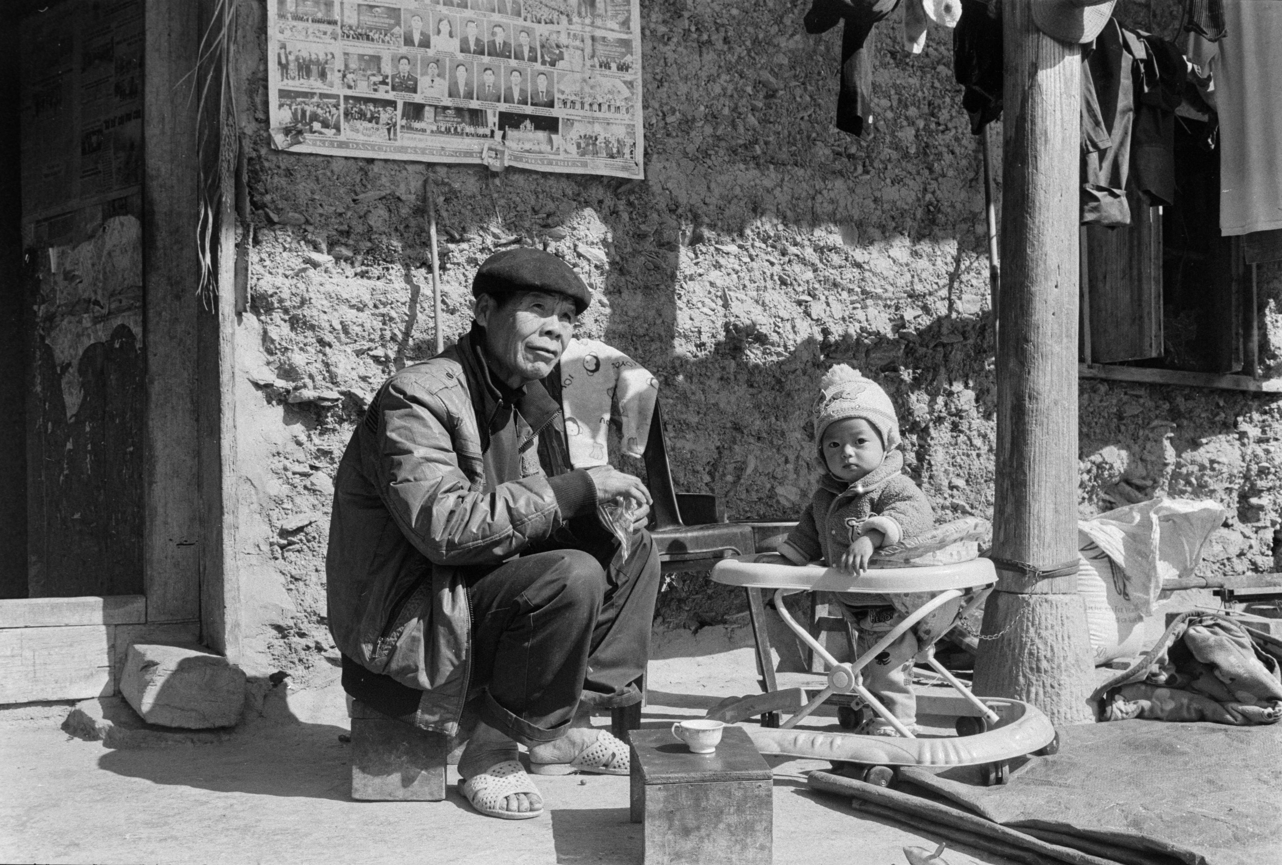 Man On Walker Photos, Download The BEST Free Man On Walker Stock Photos ...