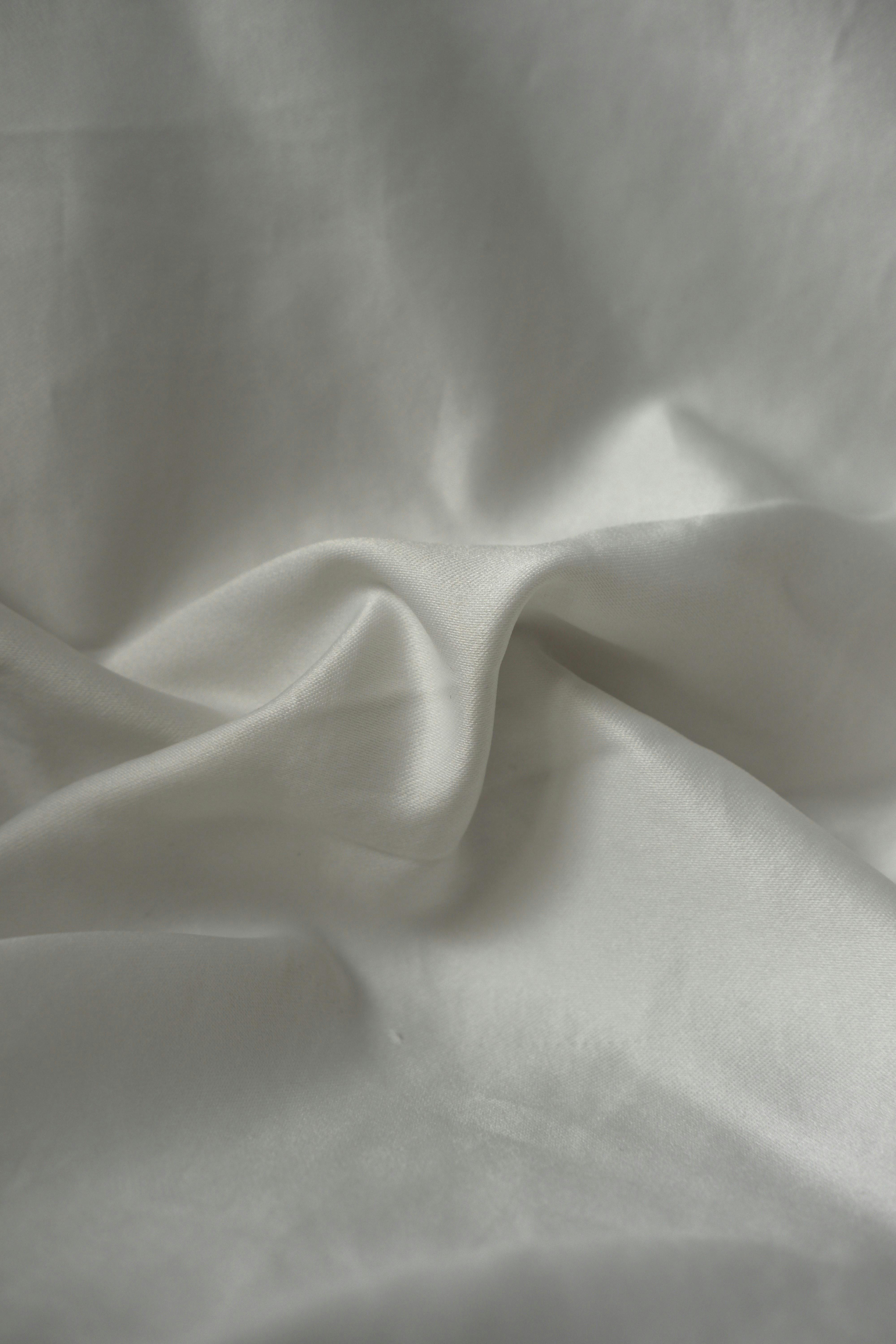 Photo of a White Cloth · Free Stock Photo