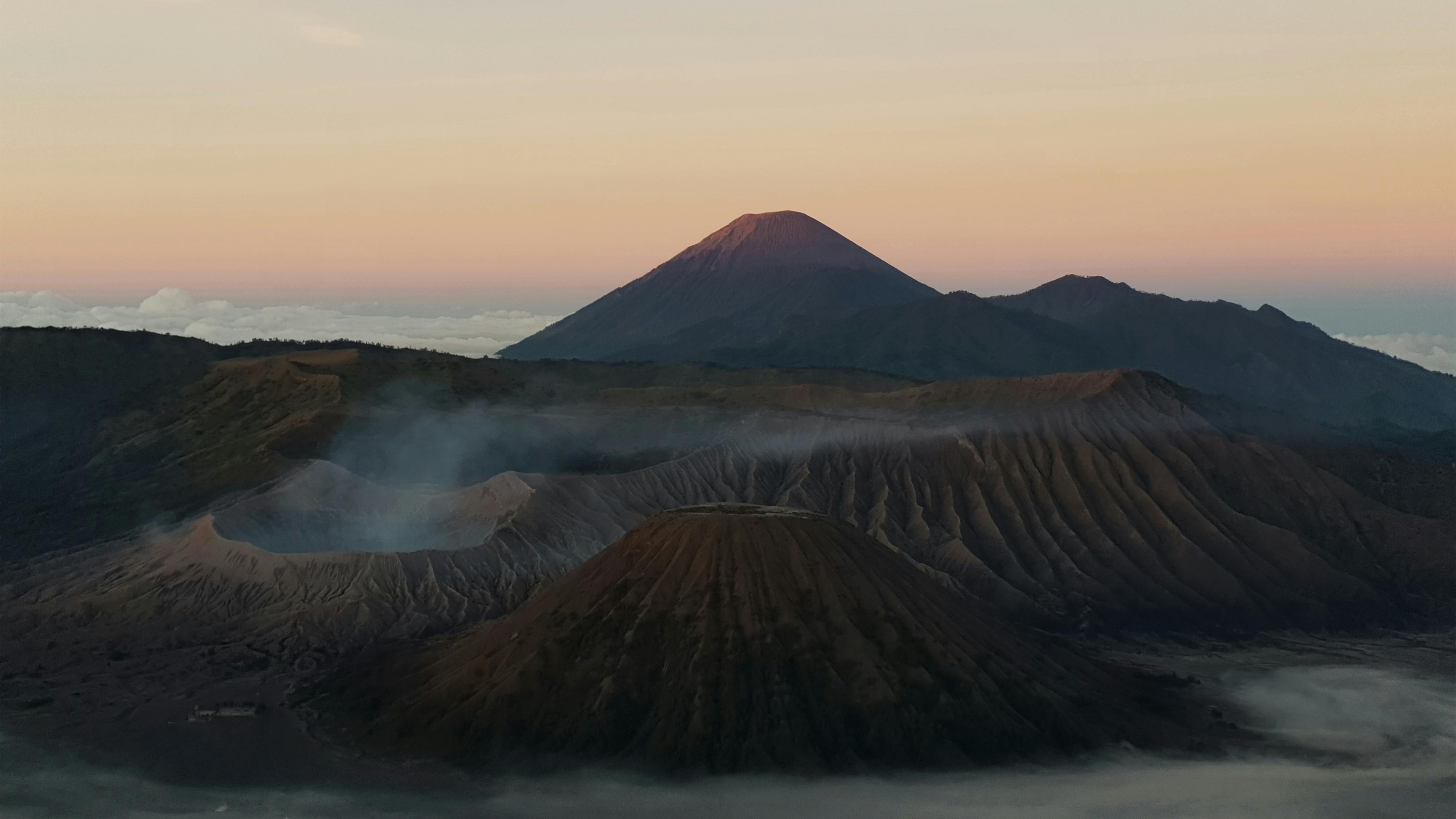 Bromo 1 25 Photos & Videos Collected by Adam Fairus