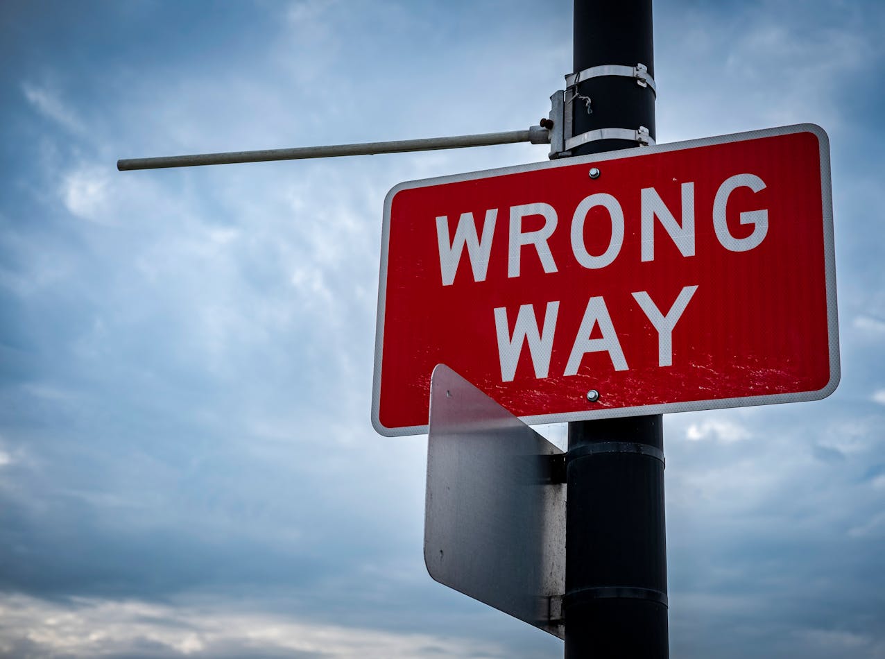 Mitigating Wrong Way Risk: A Financial Expert's Guide