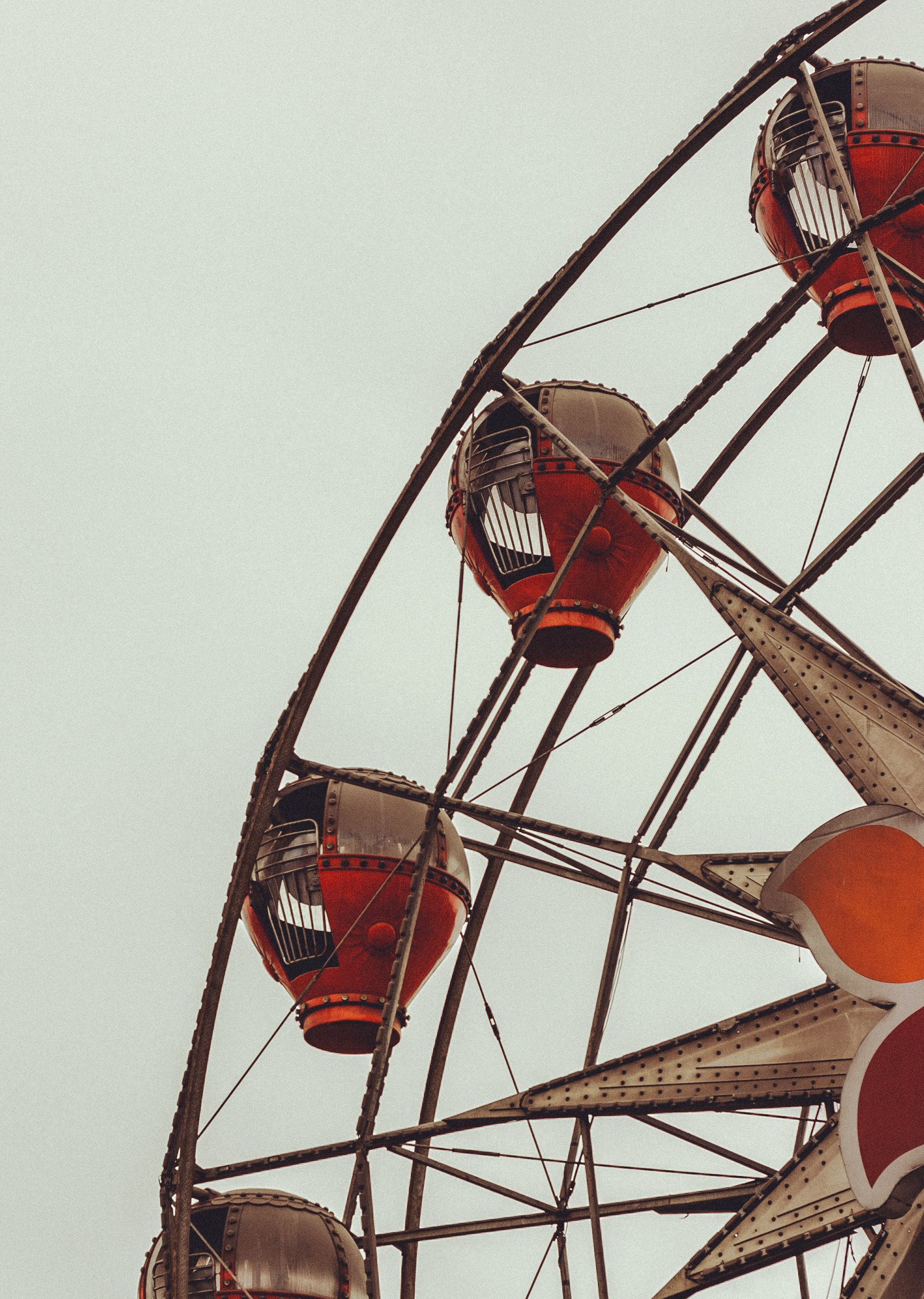 Cabins of Amusement Park · Free Stock Photo