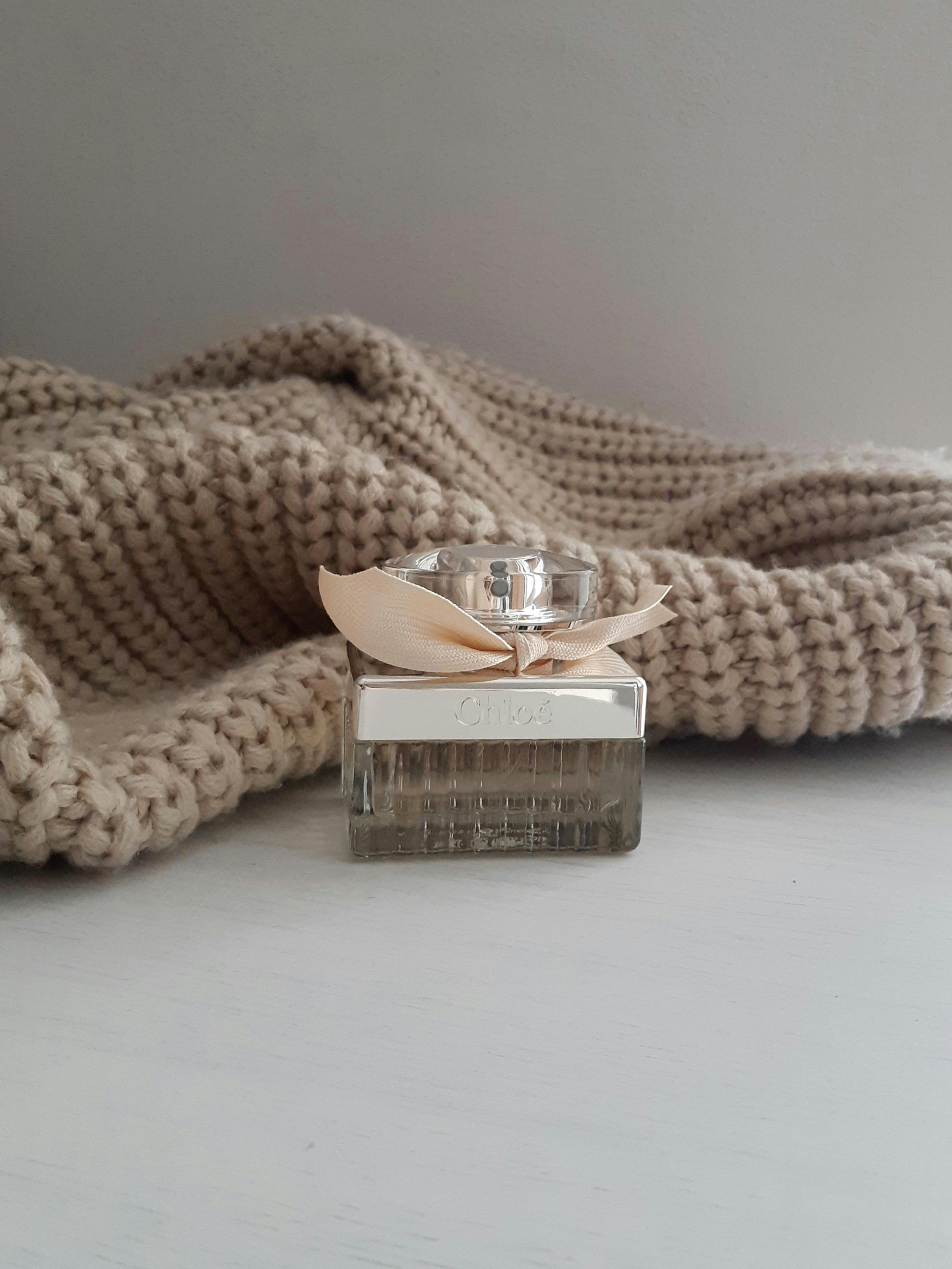 Perfume Background Photos, Download The BEST Free Perfume Background ...