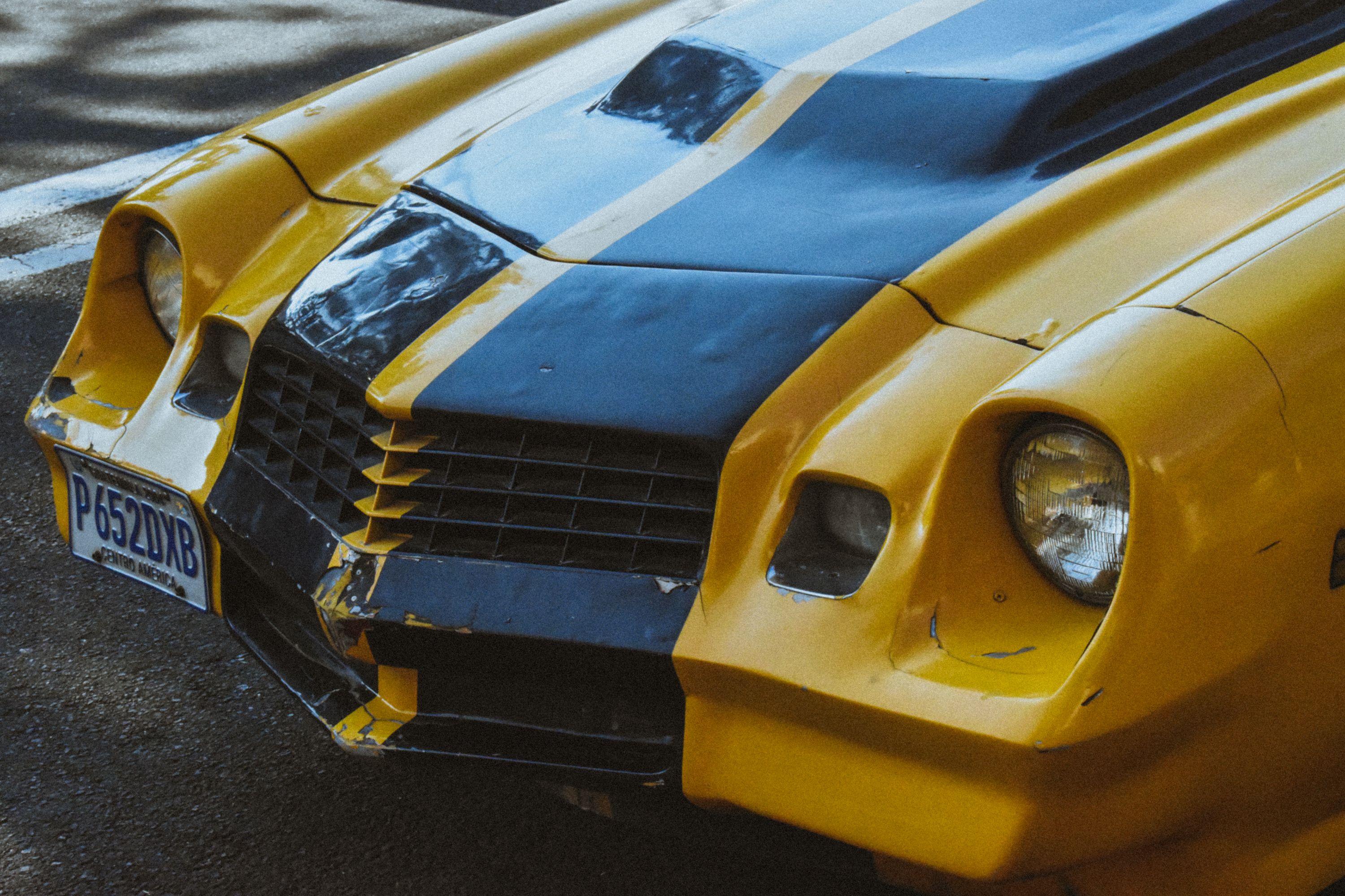 Close-up of the Front of a Vintage Chevrolet Camaro · Free Stock Photo