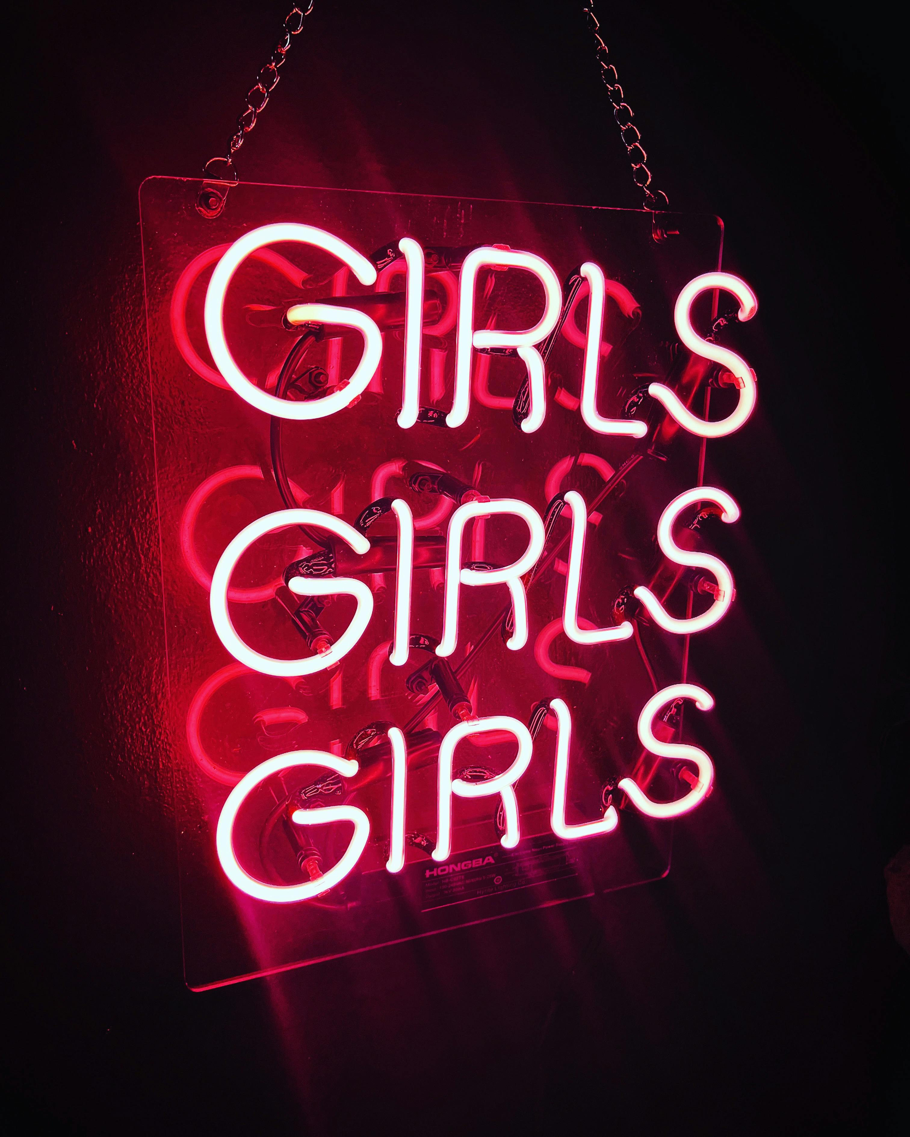 Neon Light in Lips Shape · Free Stock Photo