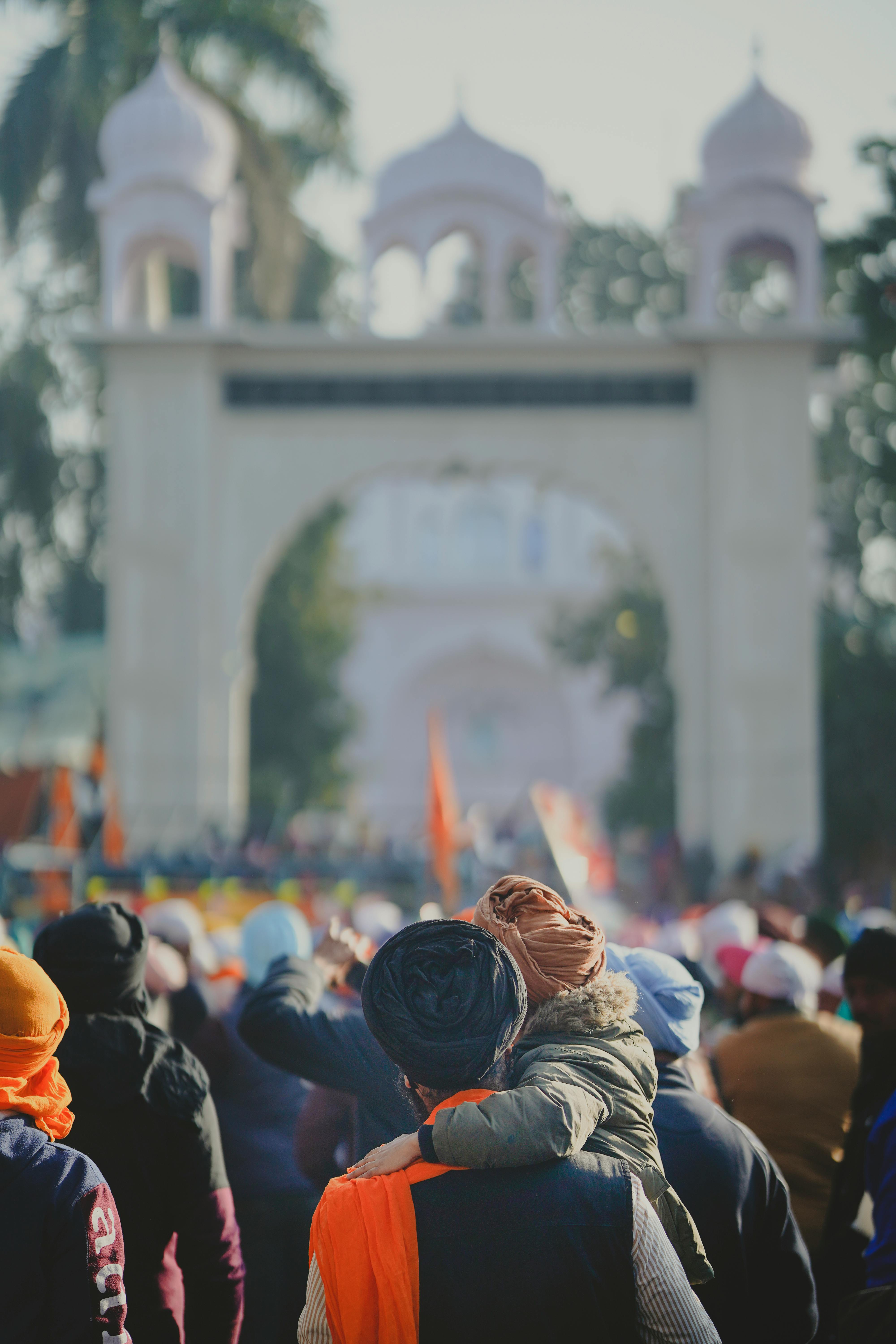 Students of Al-Amin Islamic College arriving at the Emirs Palace · Free ...