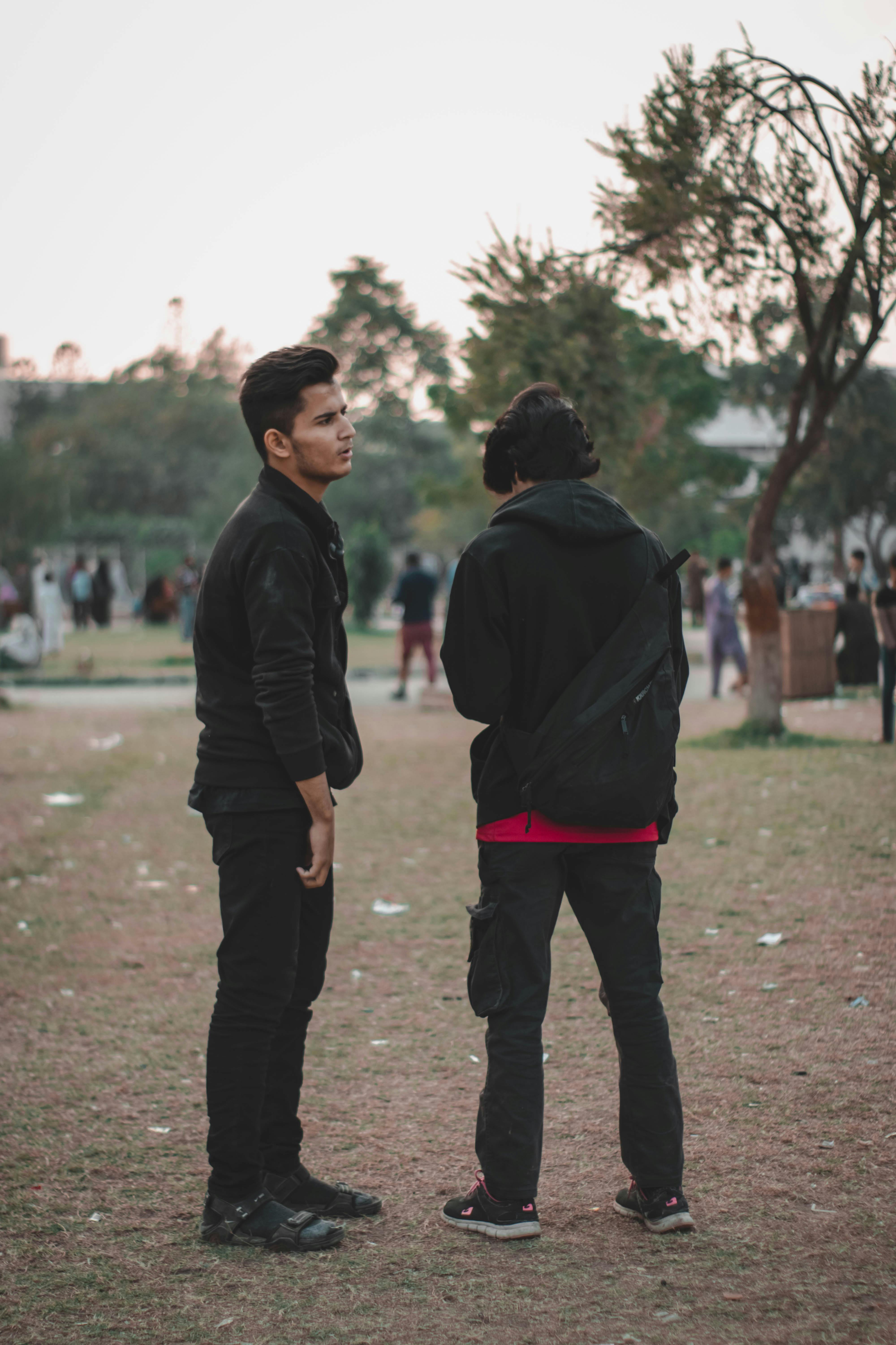 Filipina Talking Photos, Download The BEST Free Filipina Talking Stock ...